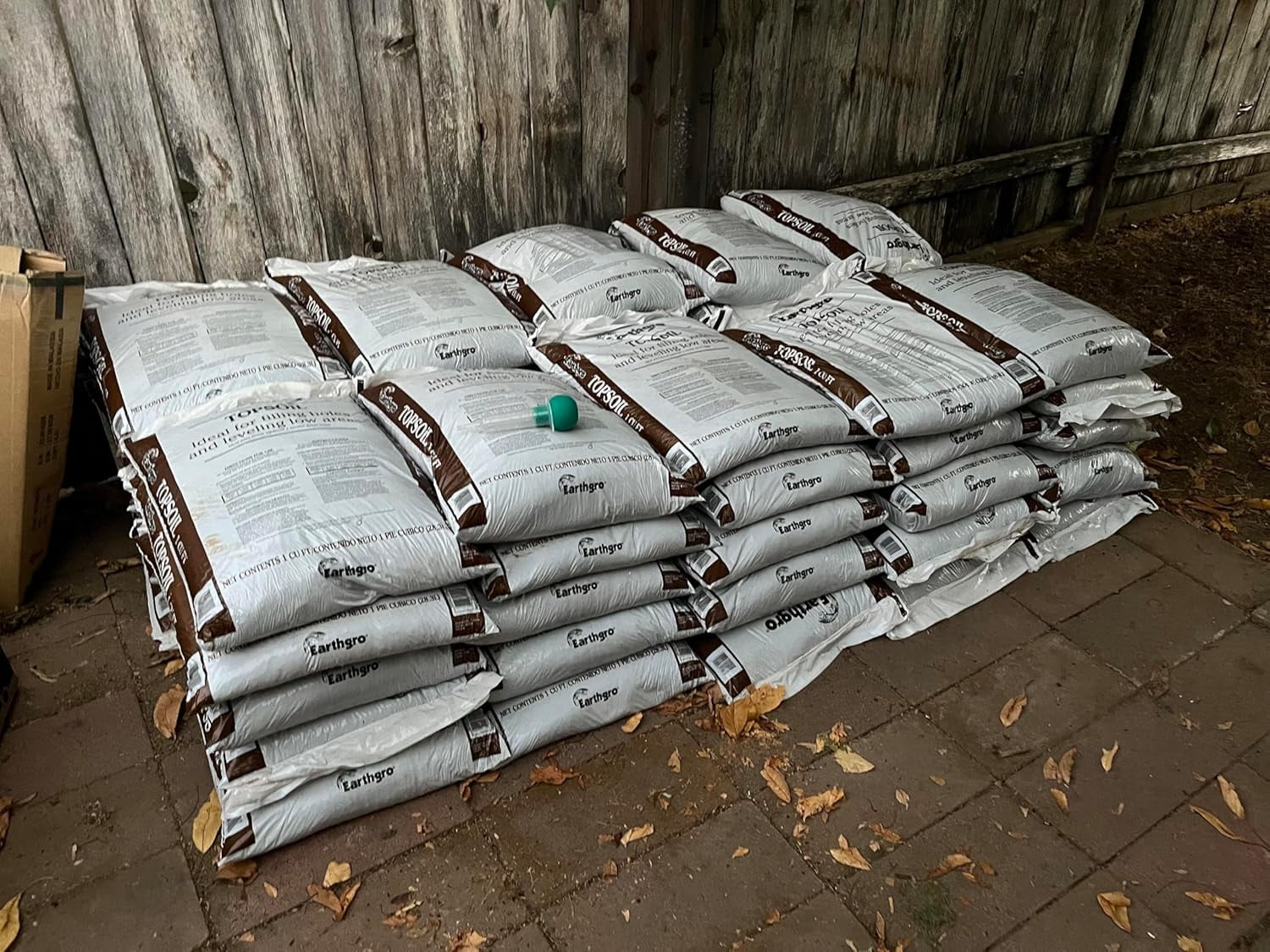Premium Topsoil Top Soil 60 Bags - Walmart.com