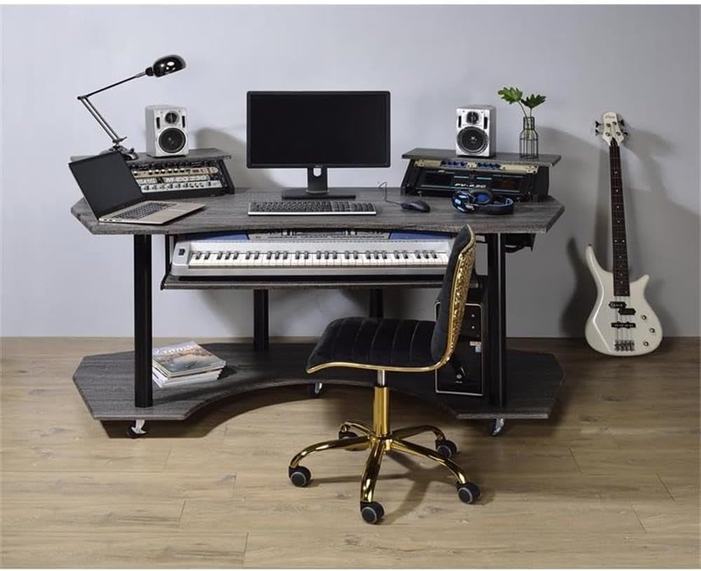 Behringer Desk