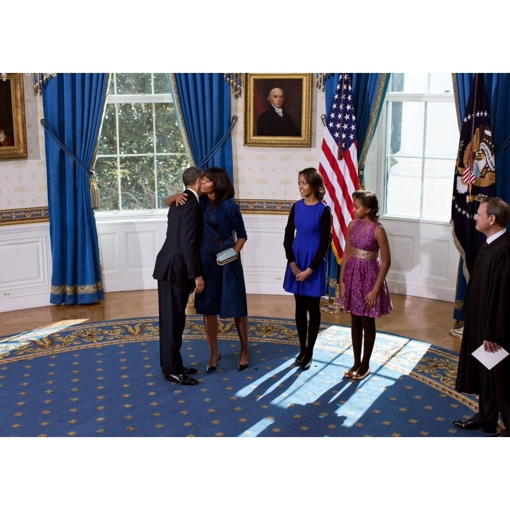 President Barack Obama And Michelle Obama Embrace After The Official ...