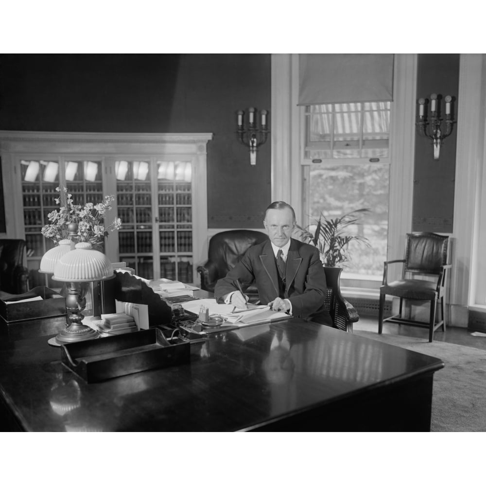 President Calvin Coolidge At The Same Desk Used By Harding In The Oval ...