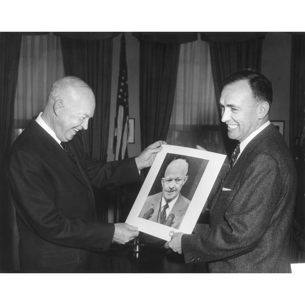 President Eisenhower Looks At A Prize-Winning Portrait Of Him By Its ...