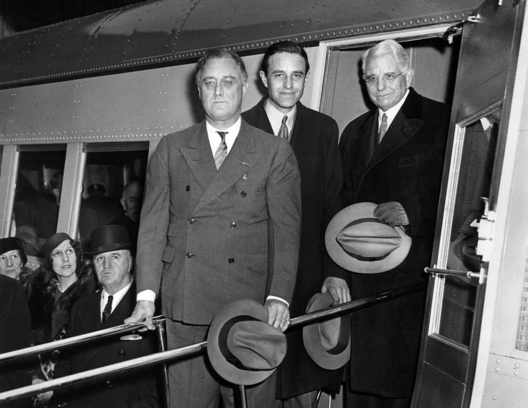 President Franklin Roosevelt Inspects The New Union Pacific ...