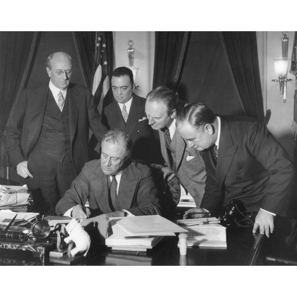 President Franklin Roosevelt Signing The 1934 Crime Bill Into Law ...