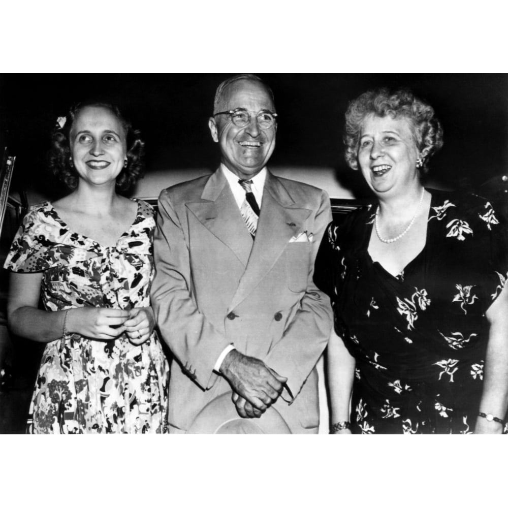 President Harry Truman (Center) History (24 x 18) - Walmart.com
