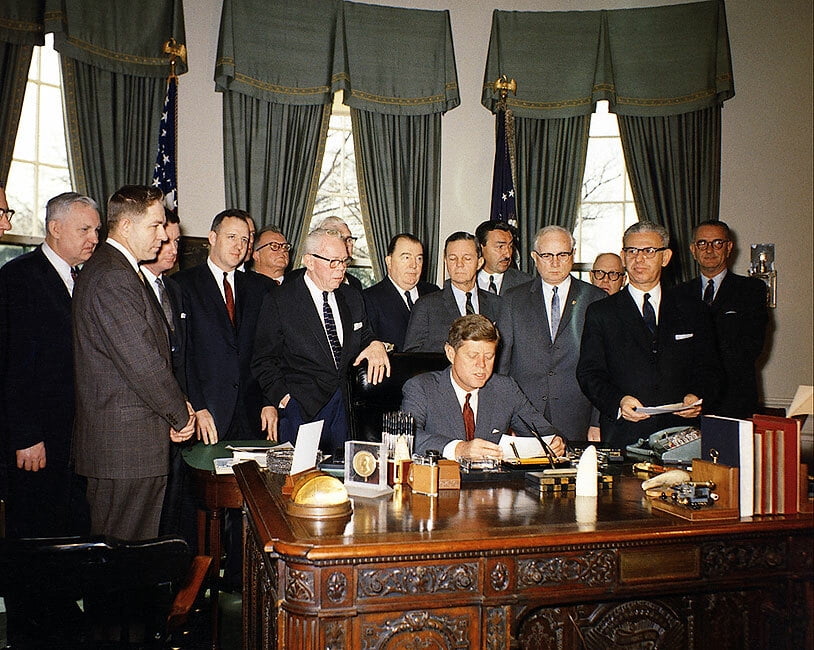 President John F Kennedy Signs Bill 1962 - 24x36 Inch Laminated Poster ...