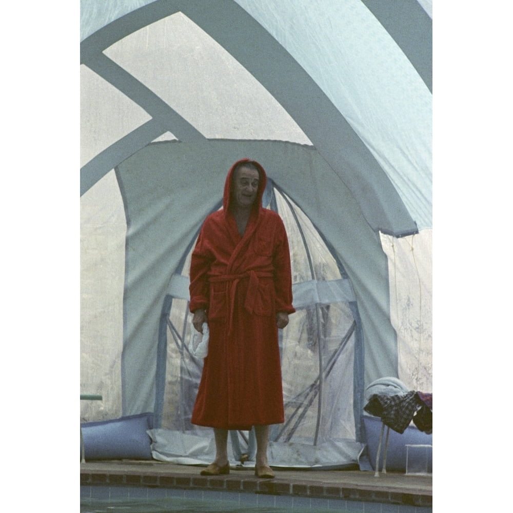 President Johnson Taking A Winter Swim. Lbj In A Red Terry Robe At His ...