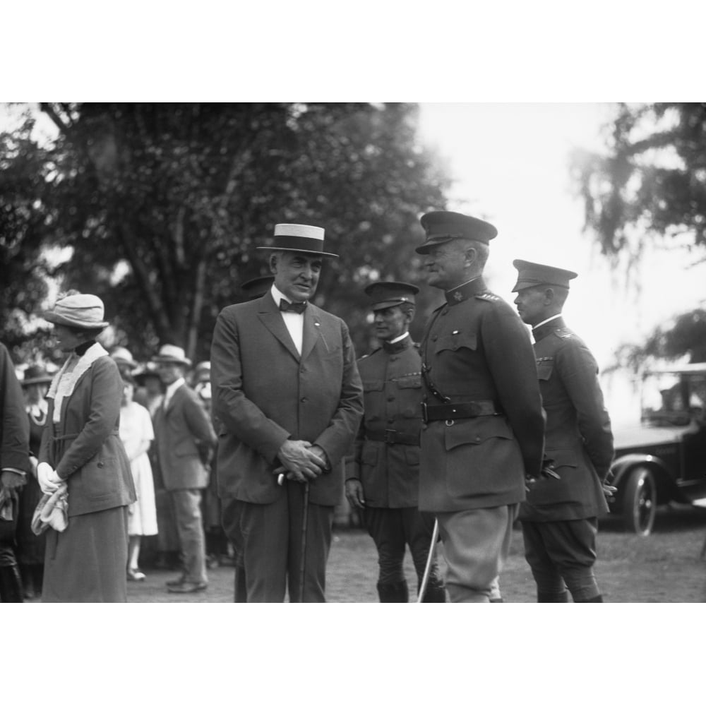 President Warren Harding Speaking With Army Chief Of Staff General ...