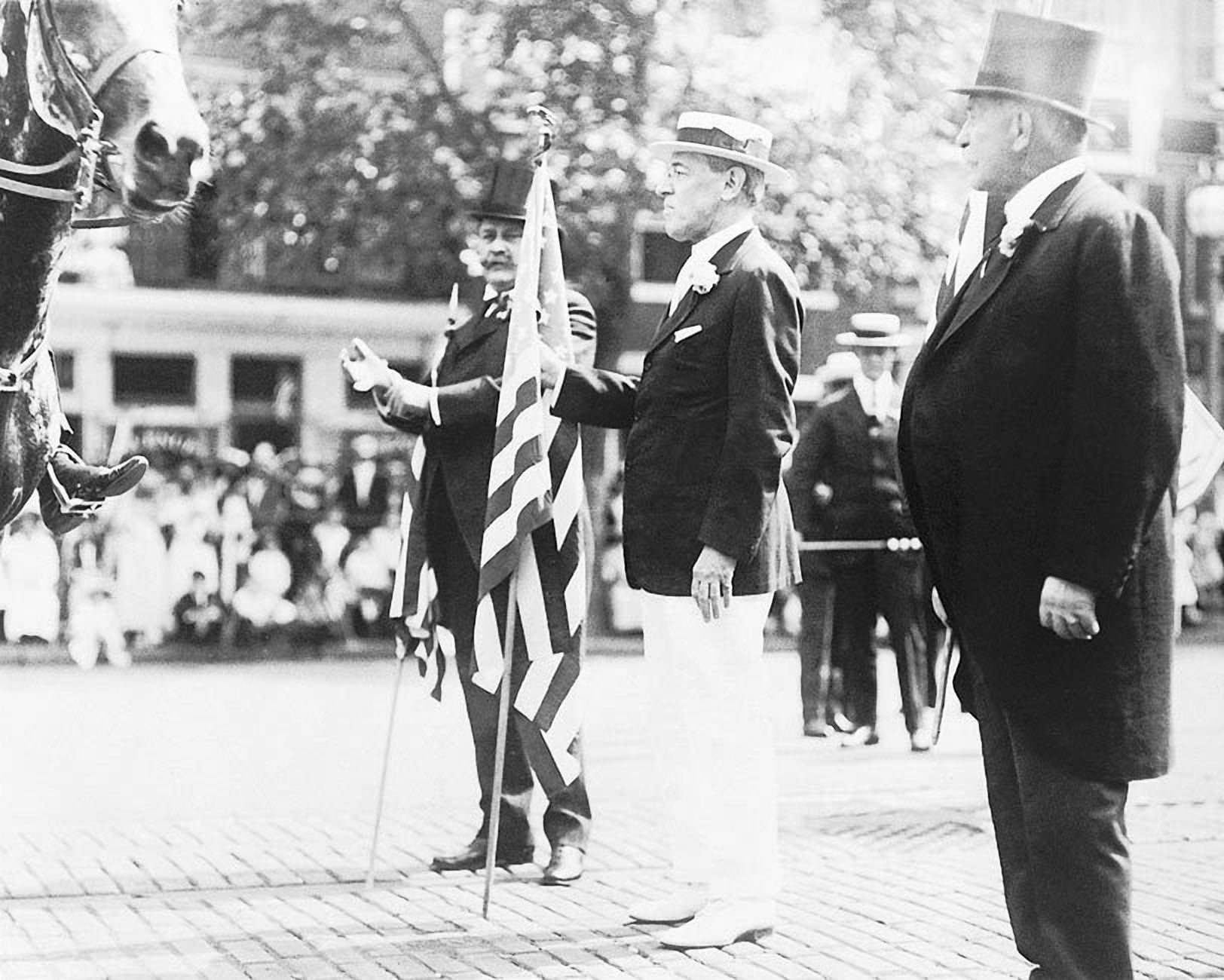 President Woodrow Wilson & US Flag Parade - 20x30 Inch Glossy Laminated ...