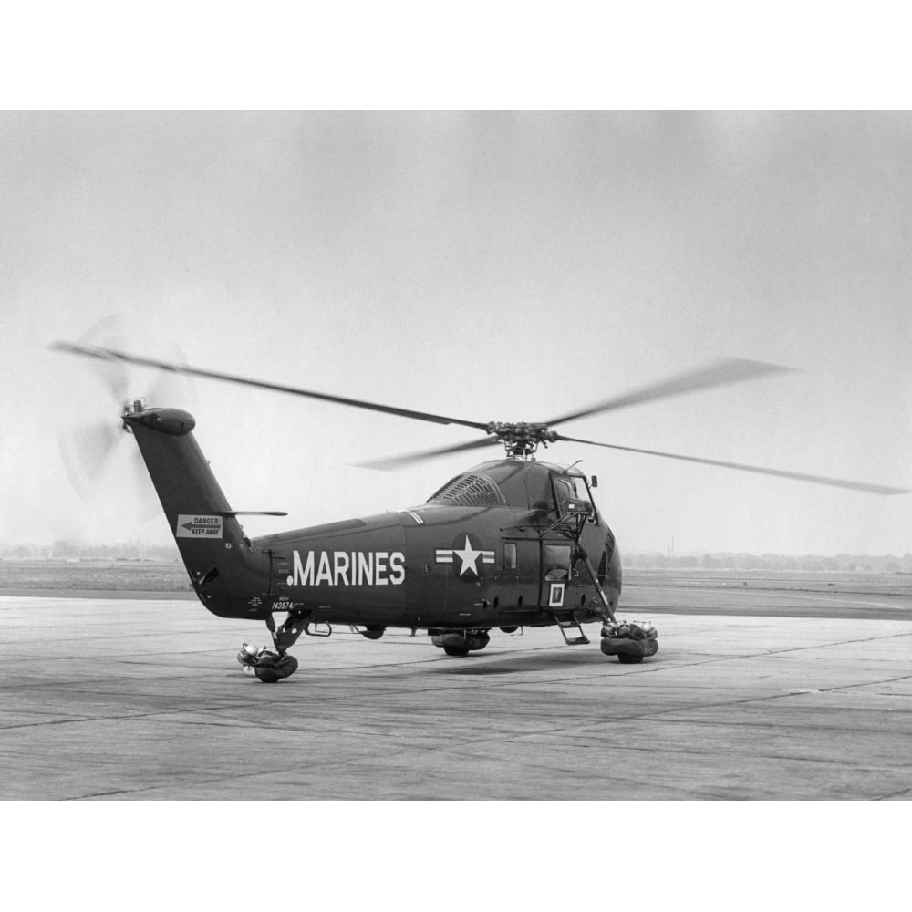 Presidential Marine Helicopter On Washington Airport Tarmac. The ...