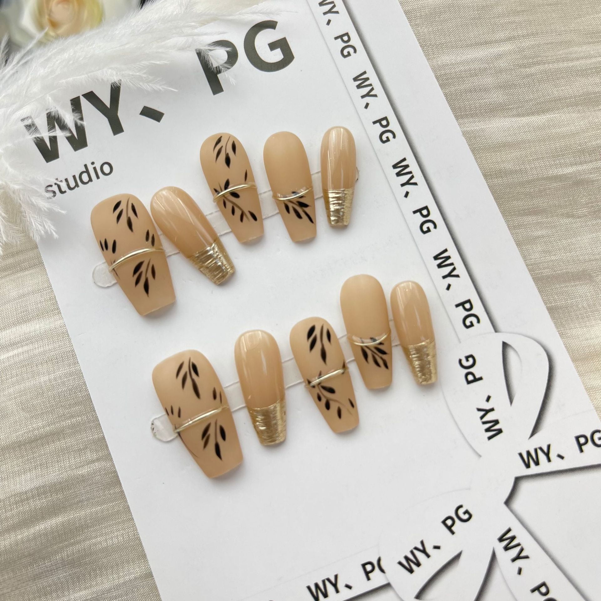 Press on nails fake Manicure pure hand-made wear-on nail step hand ...