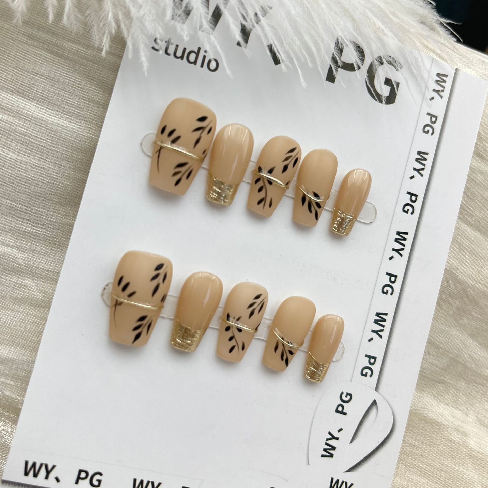 Press on nails fake Manicure pure handmade wear short ladder hand ...