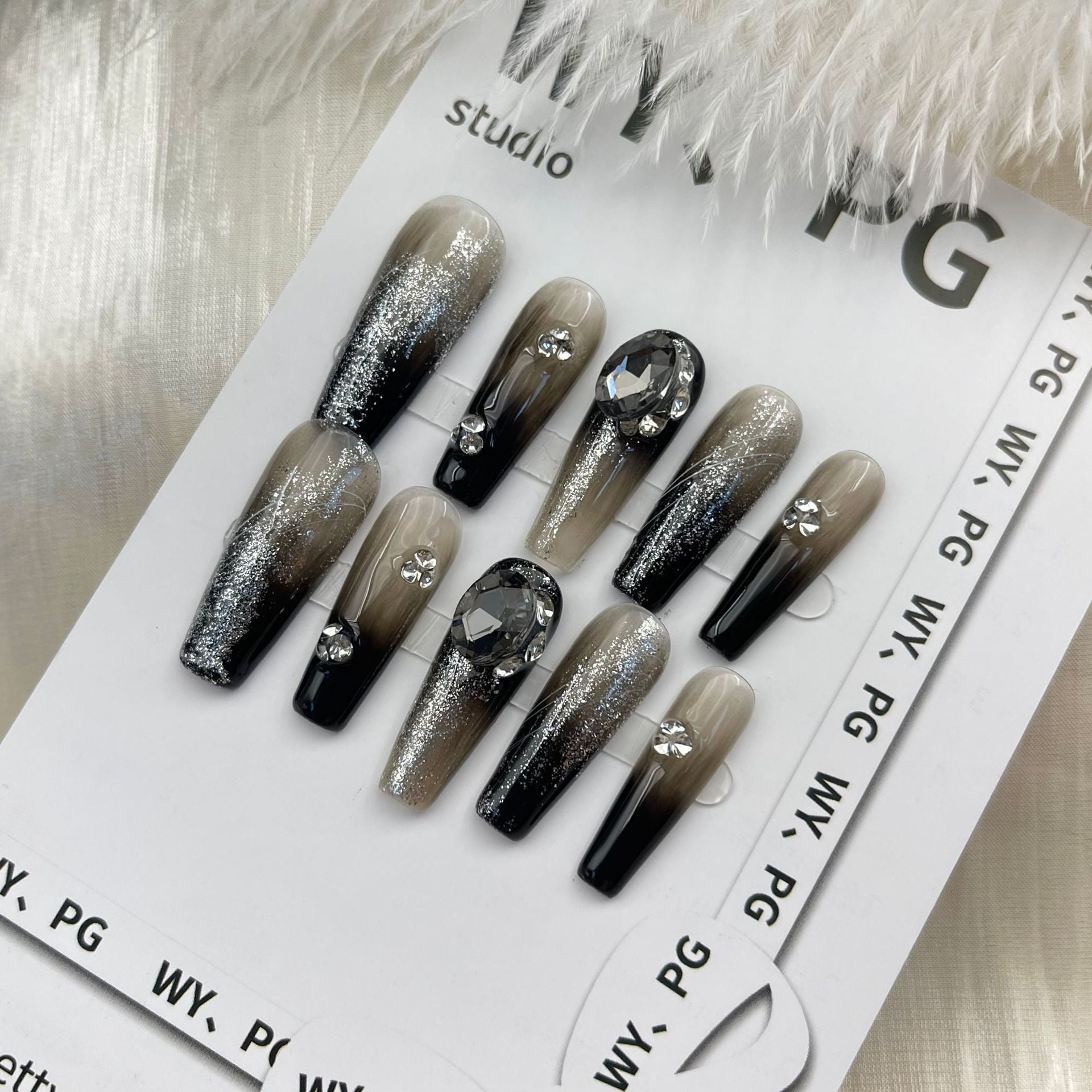 Press on nails fake Purely hand-made black diamond nail art cool style detachable bow flash ...