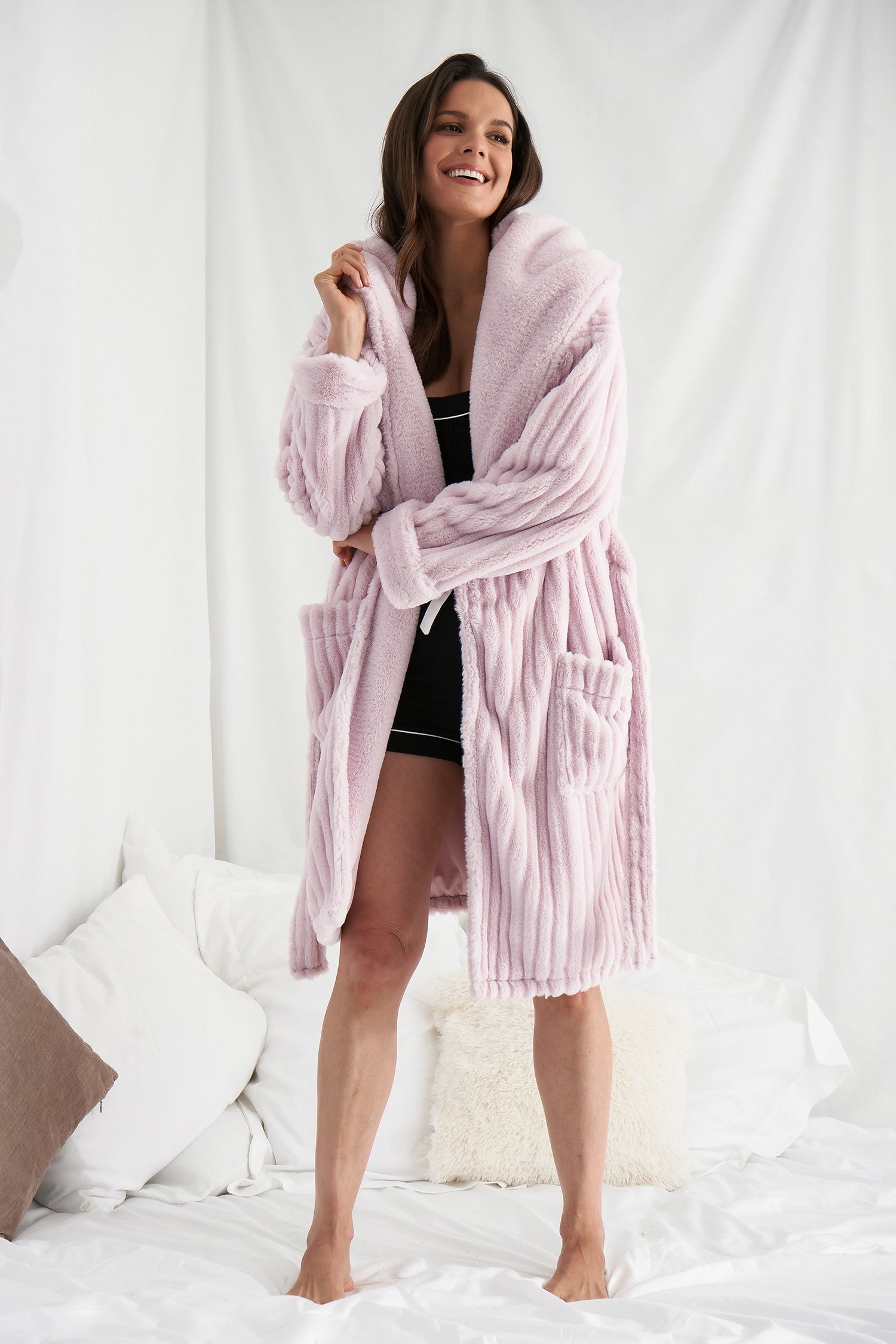 Pretty You London Women's Super-Soft Cloud Robe in Pink - Walmart.com