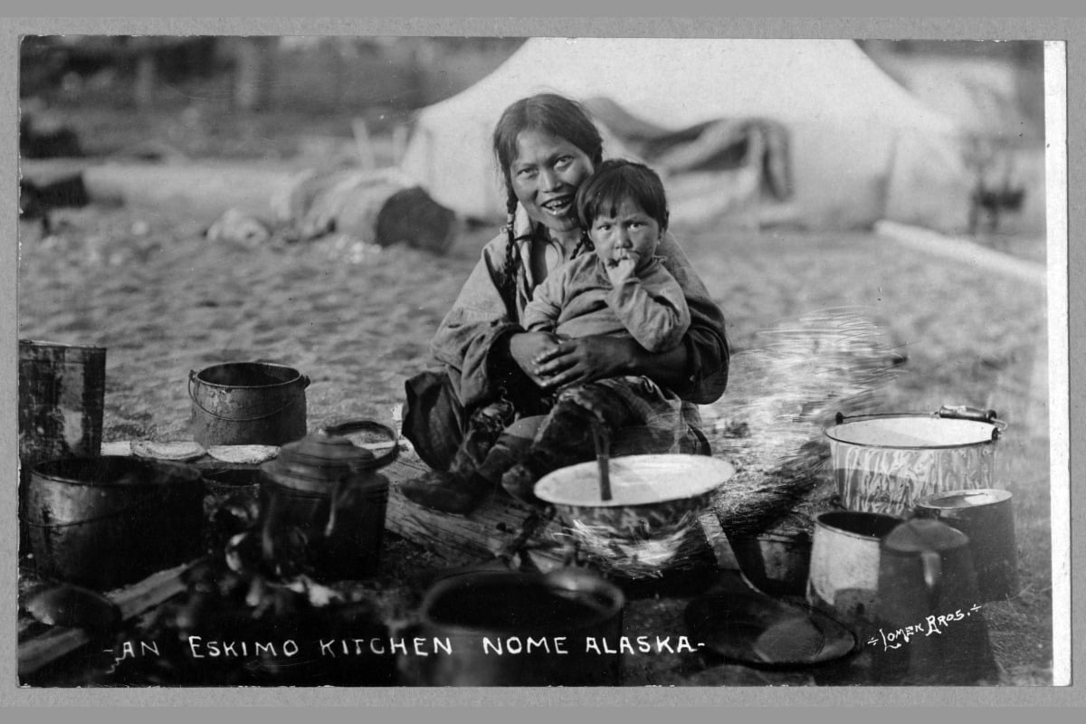 Print: An Eskimo Kitchen Outdoors, 1916 - Walmart.com