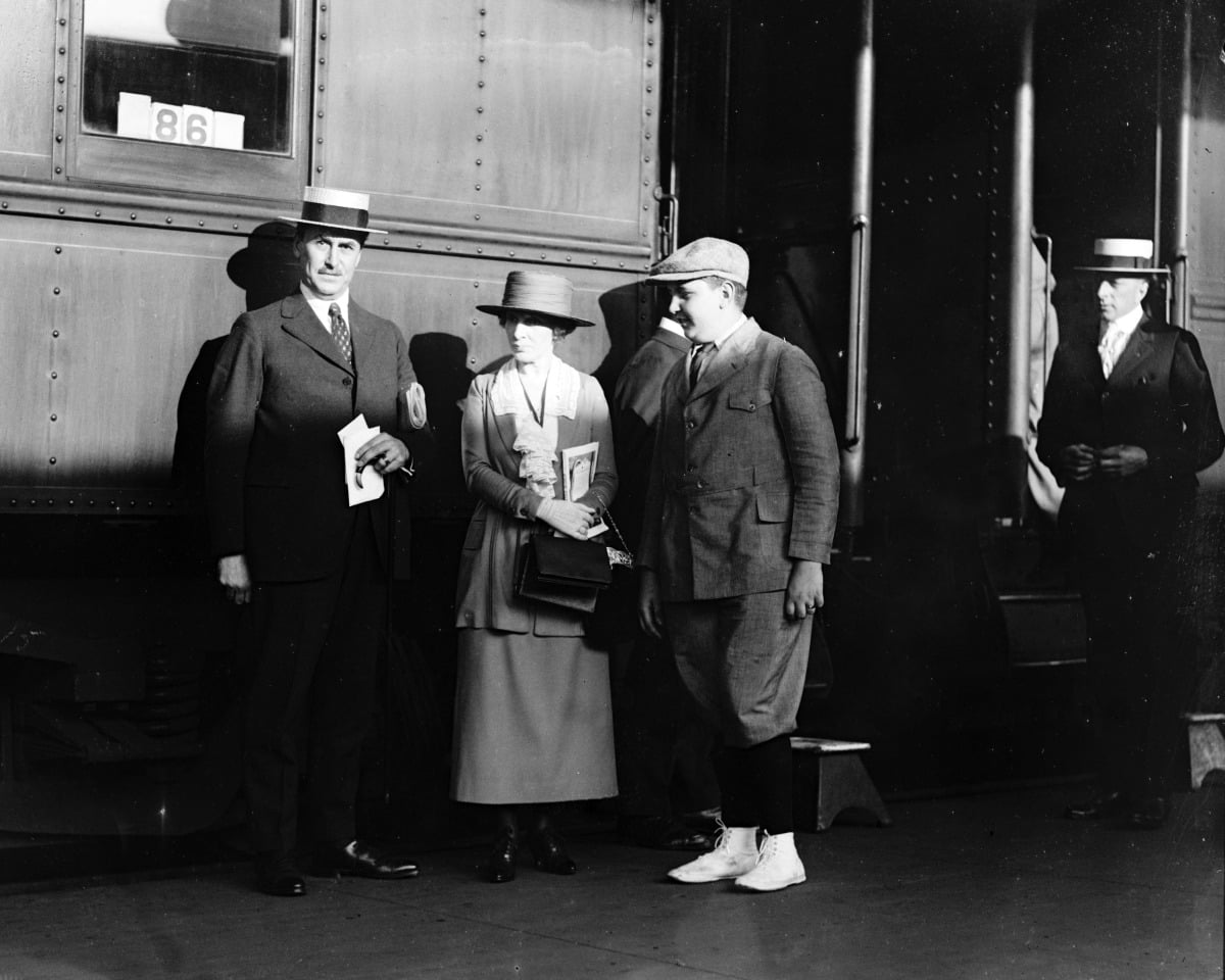 Print: E.T. Meredith & Family, 1920 - Walmart.com