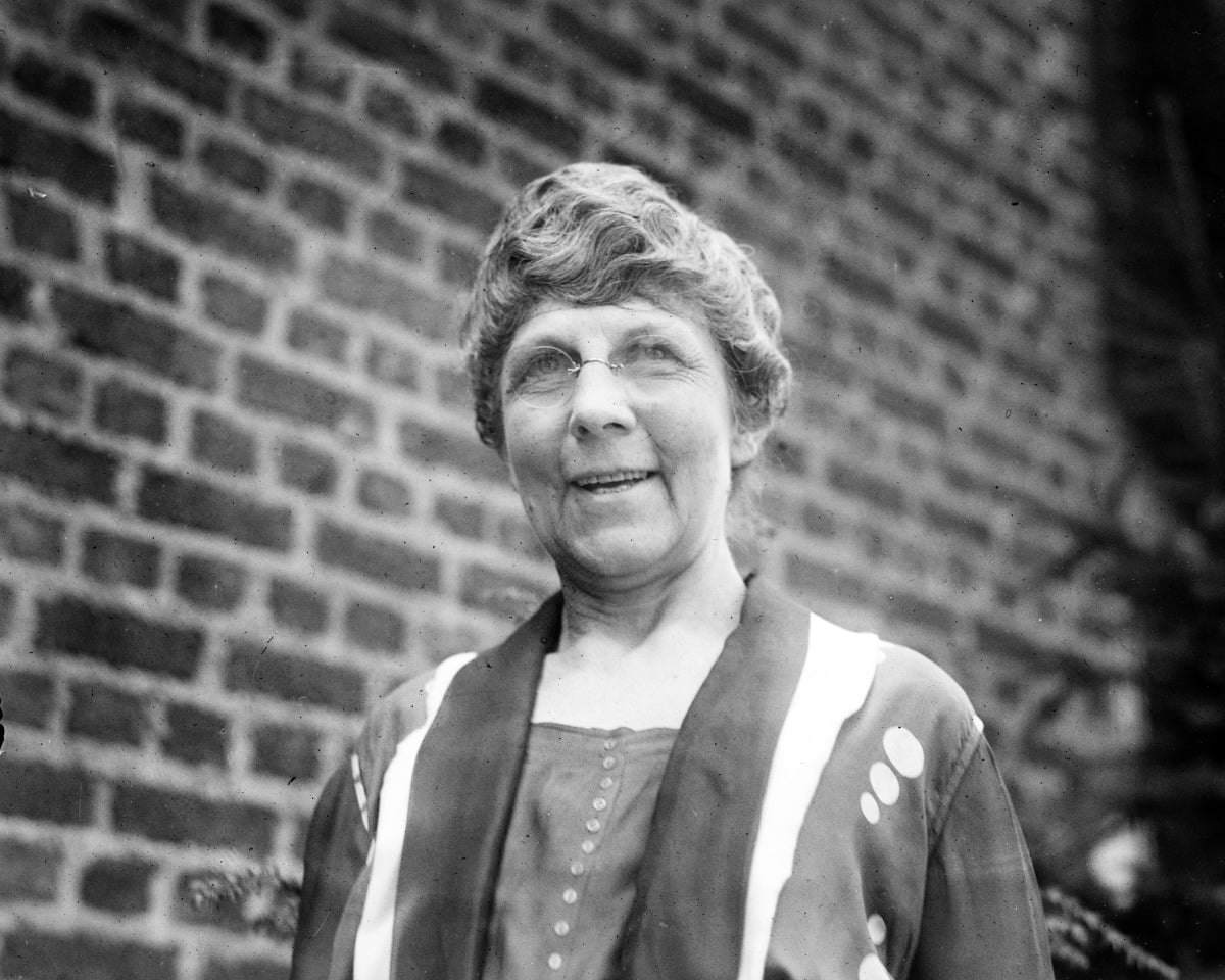 Print: Mrs. Warren G. Harding, 1920 - Walmart.com