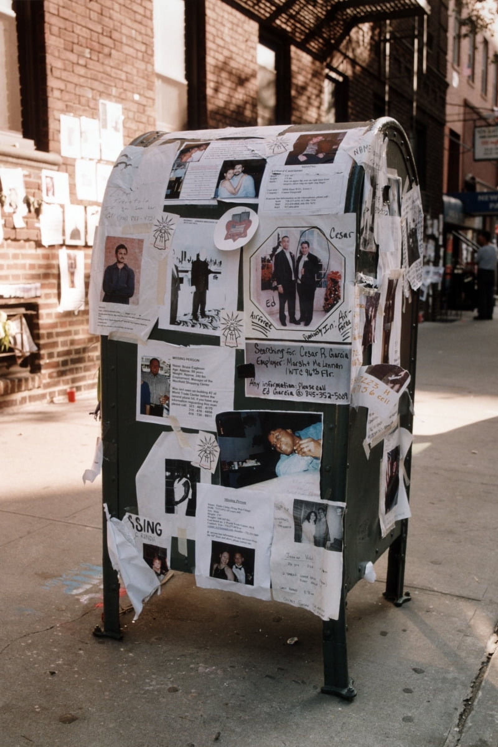 High Quality Print: 9/11 Missing Persons Notices and Pictures on NYC ...