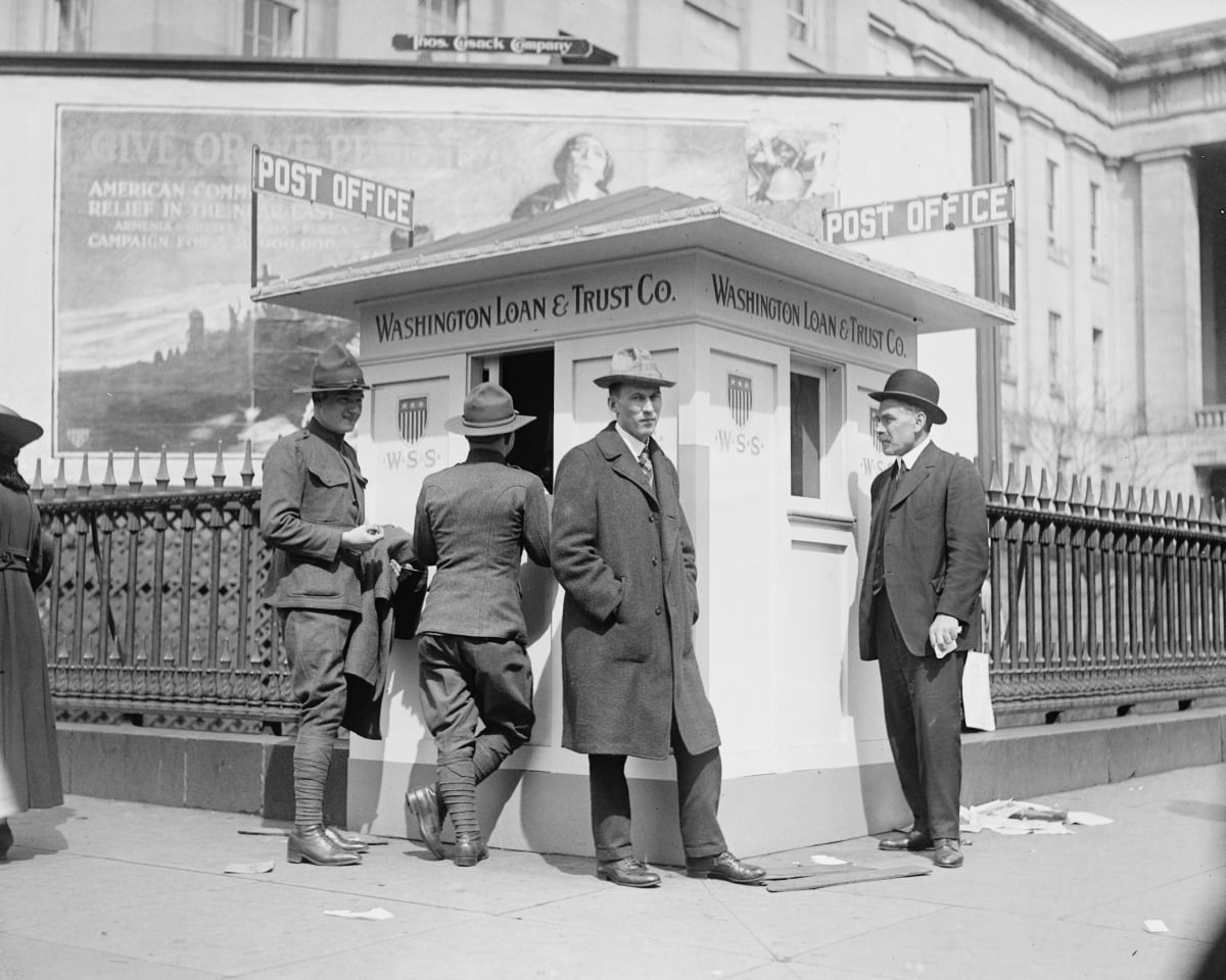 Print: War Savings Stamp Booth, 9th & F, NW, Washington, D.C. - Walmart.com