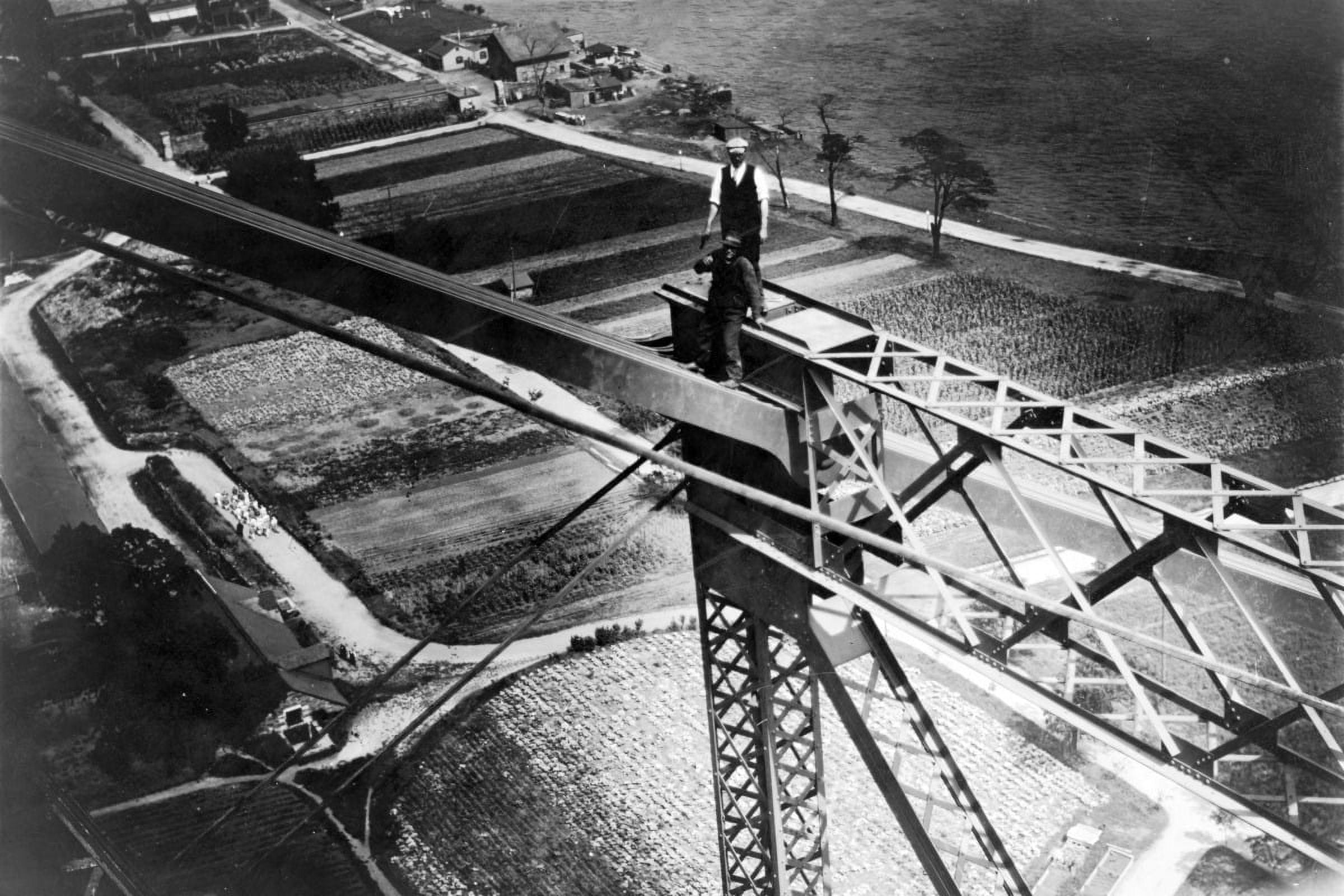 Print: Working On Top Of Blackwell's Island Bridge, 1907 - Walmart.com