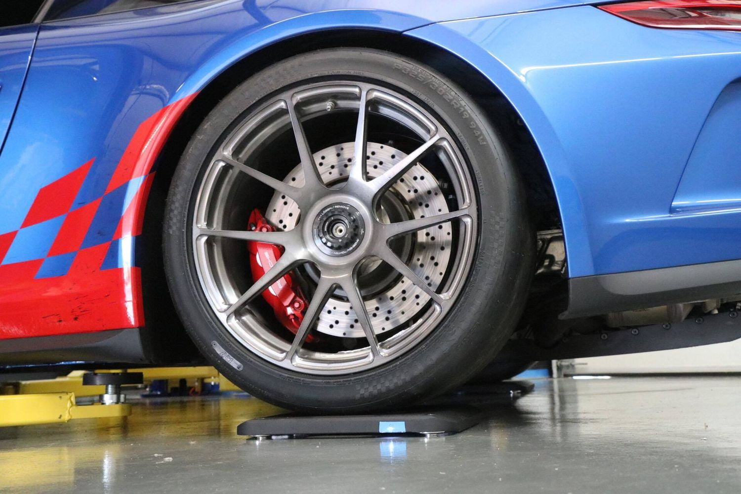 Proform 67644 Wireless Vehicle Scale System with 7000LB Capacity and ...