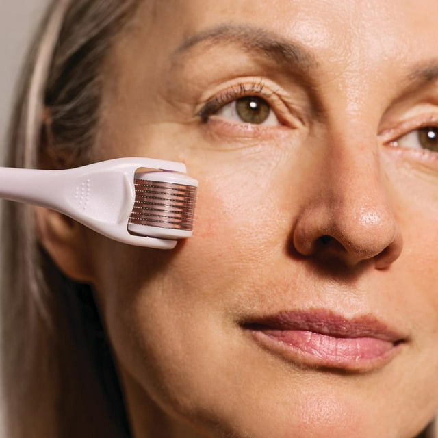 Project E Beauty The Derma Roller | 540 Titanium Microneedle Facial ...