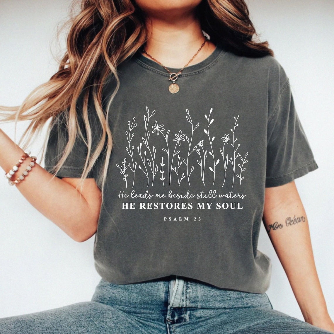 Psalm 23 Floral Christian Bible Verse T-Shirt - Walmart.com