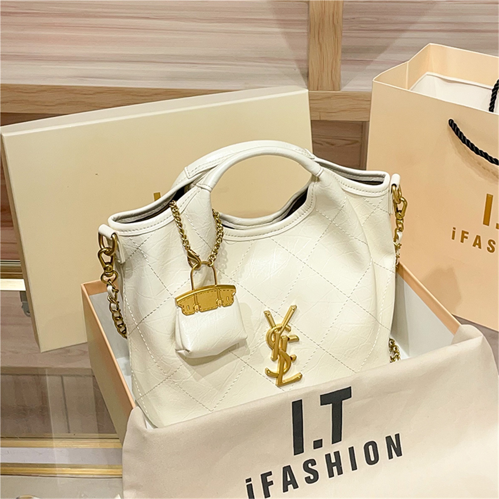 Purchasing basket bag for women 2025 new style high-end European and ...