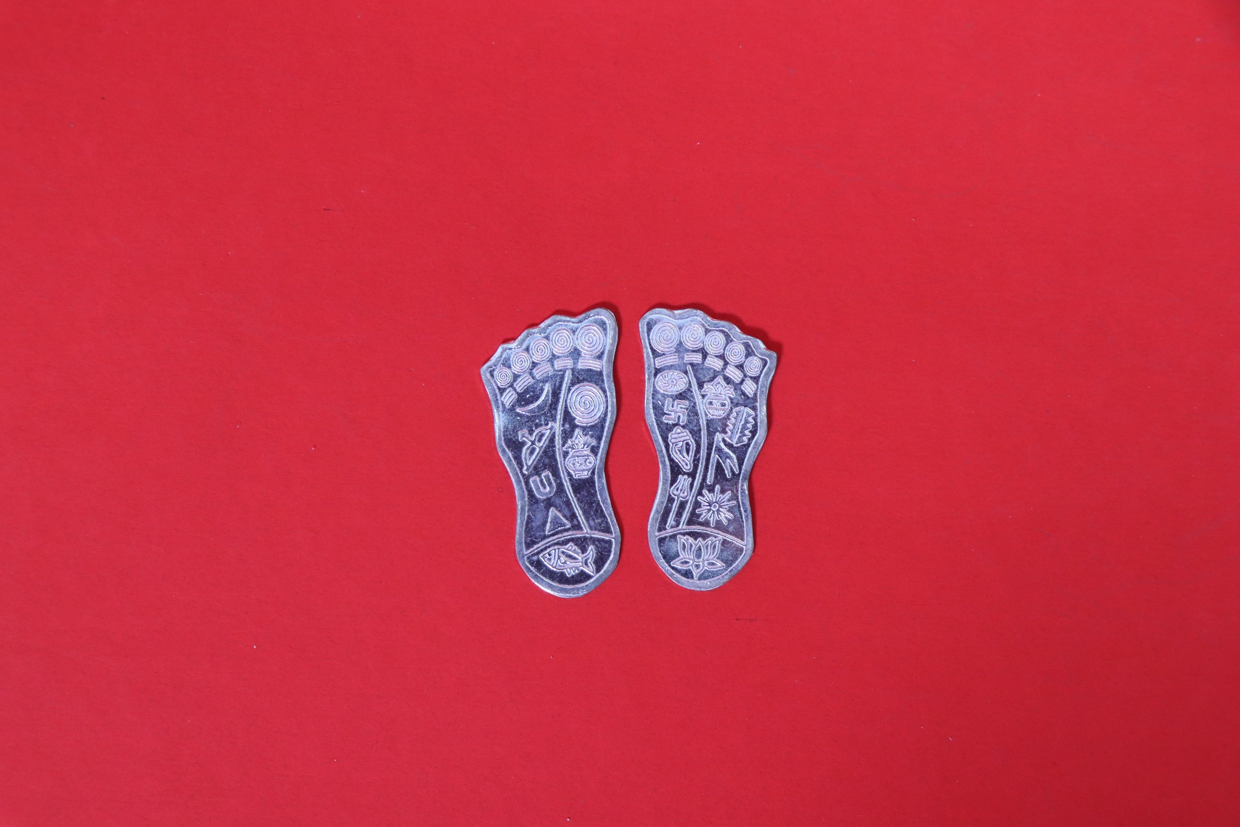 Pure Silver Laxmi Paduka, Pure Silver Goddess Laxmi Charan Paduka for ...