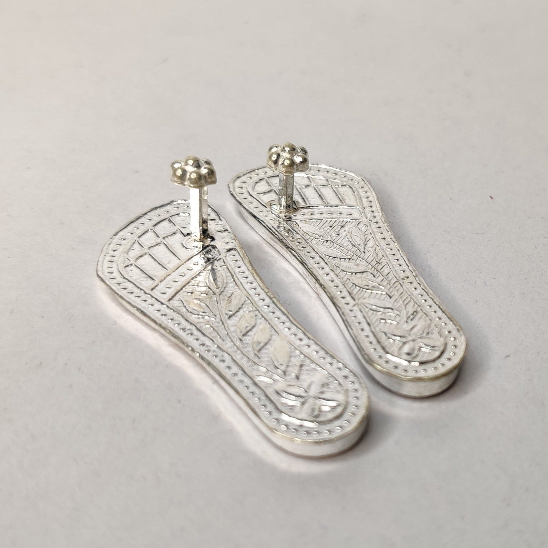 Pure Silver Padalu Big 6.15g, Goddess Laxmi Charan Paduka for Home ...