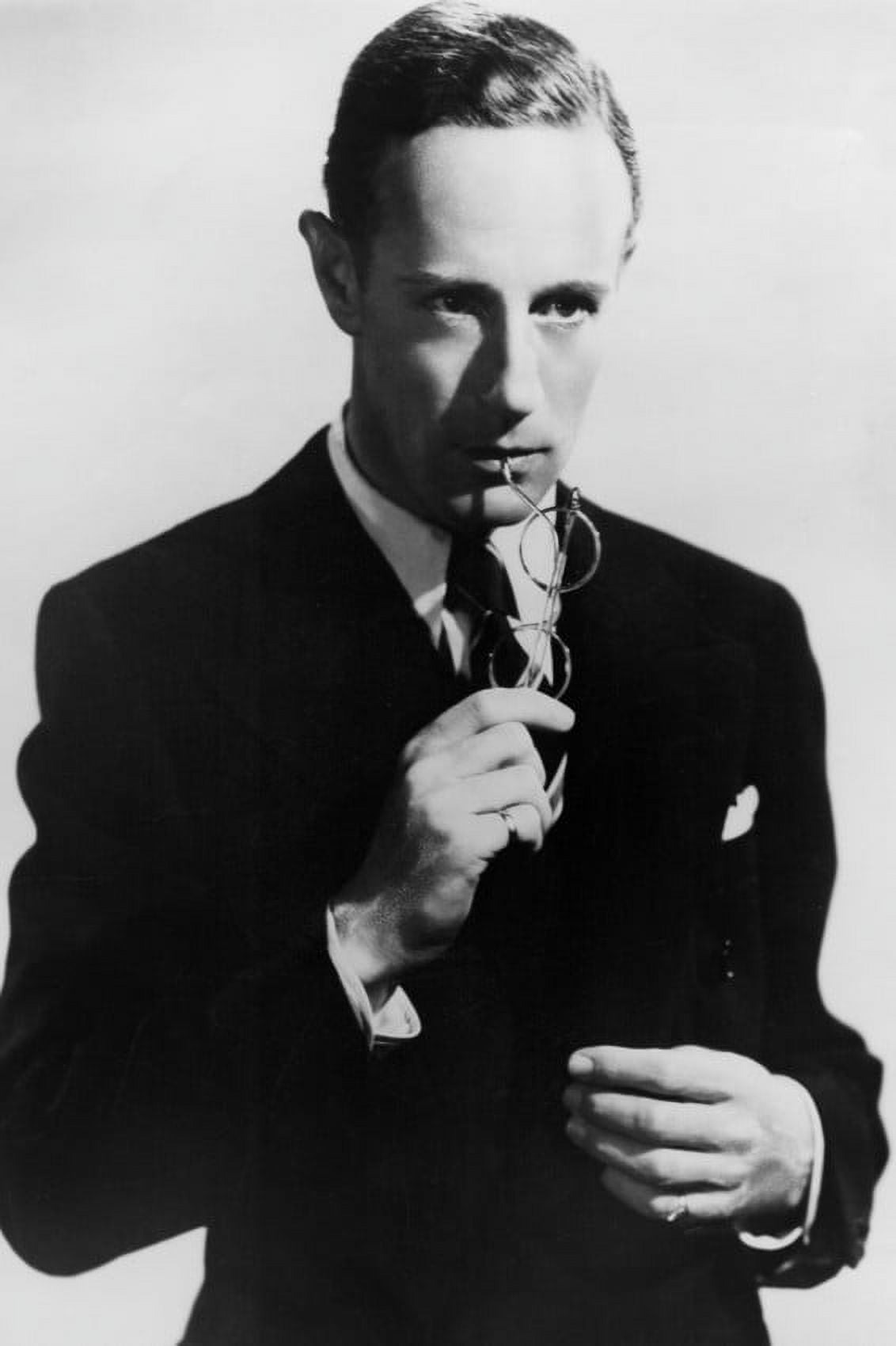 Pygmalion Leslie Howard Studio Portrait 24x36 Poster - Walmart.com