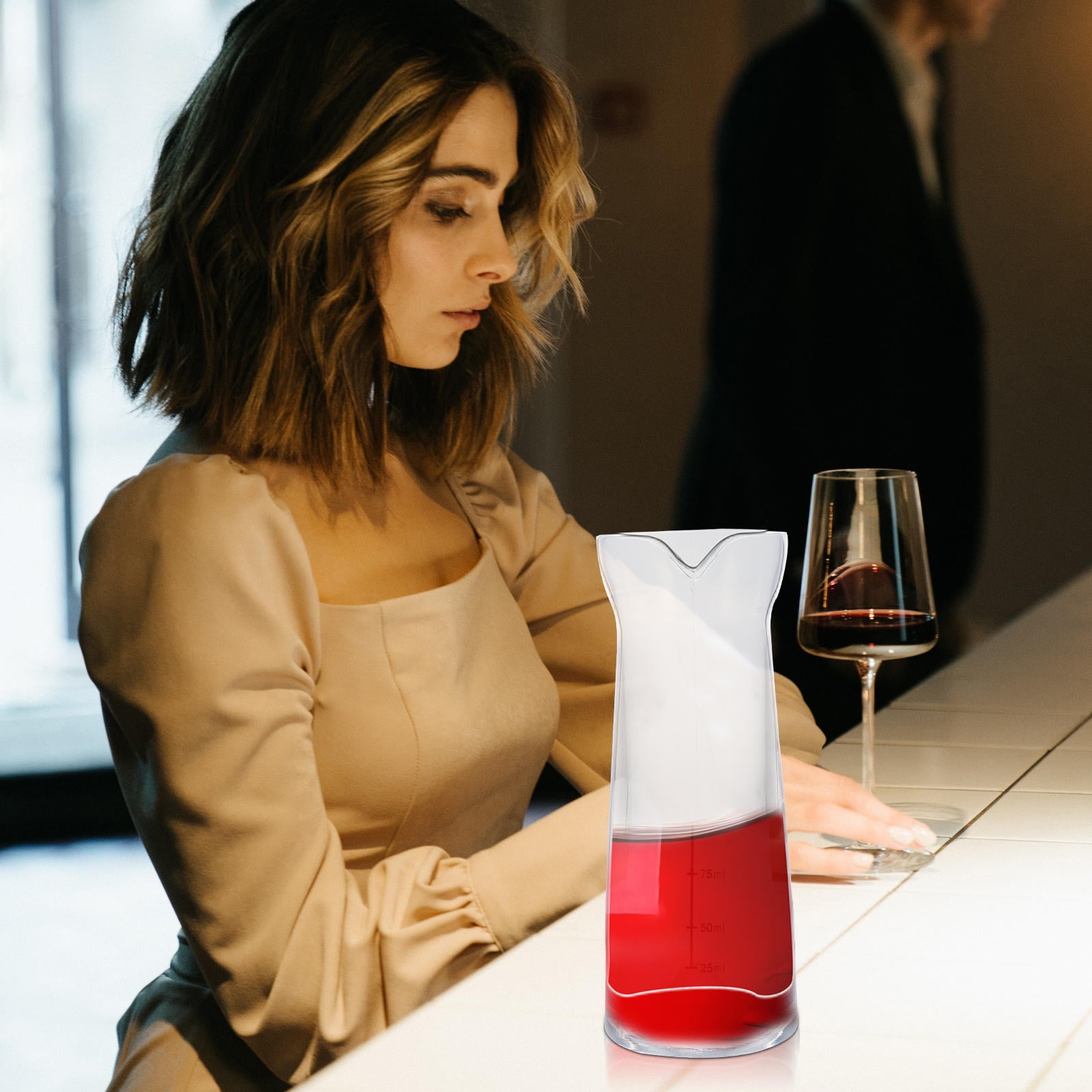 Pyramidti Measuring Carafe Carafes Wine Dispenser Decanter with Scale ...