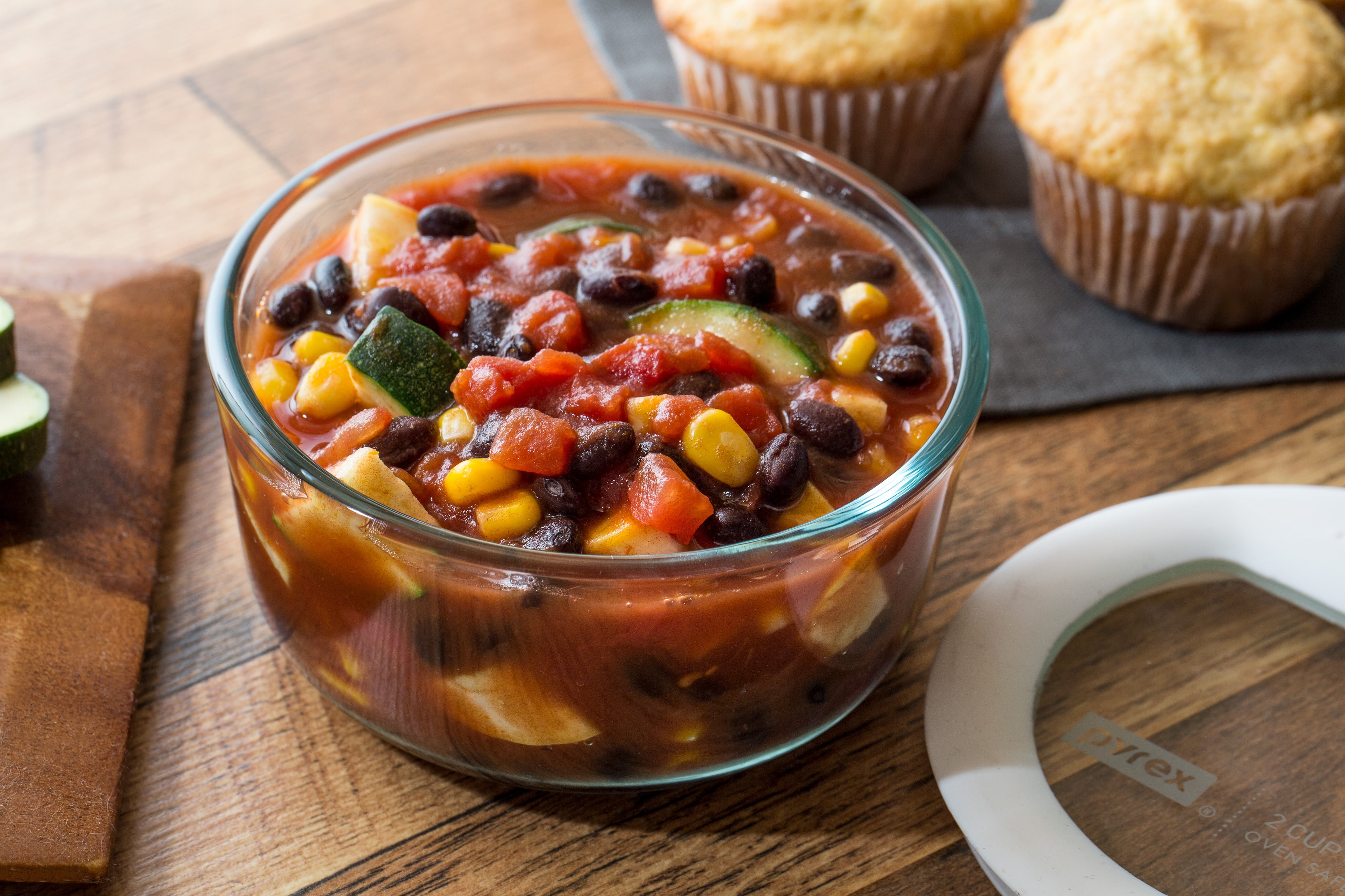 Pyrex 2-Cup Round Glass Storage Set with Dark Blue Plastic Cover, Set ...