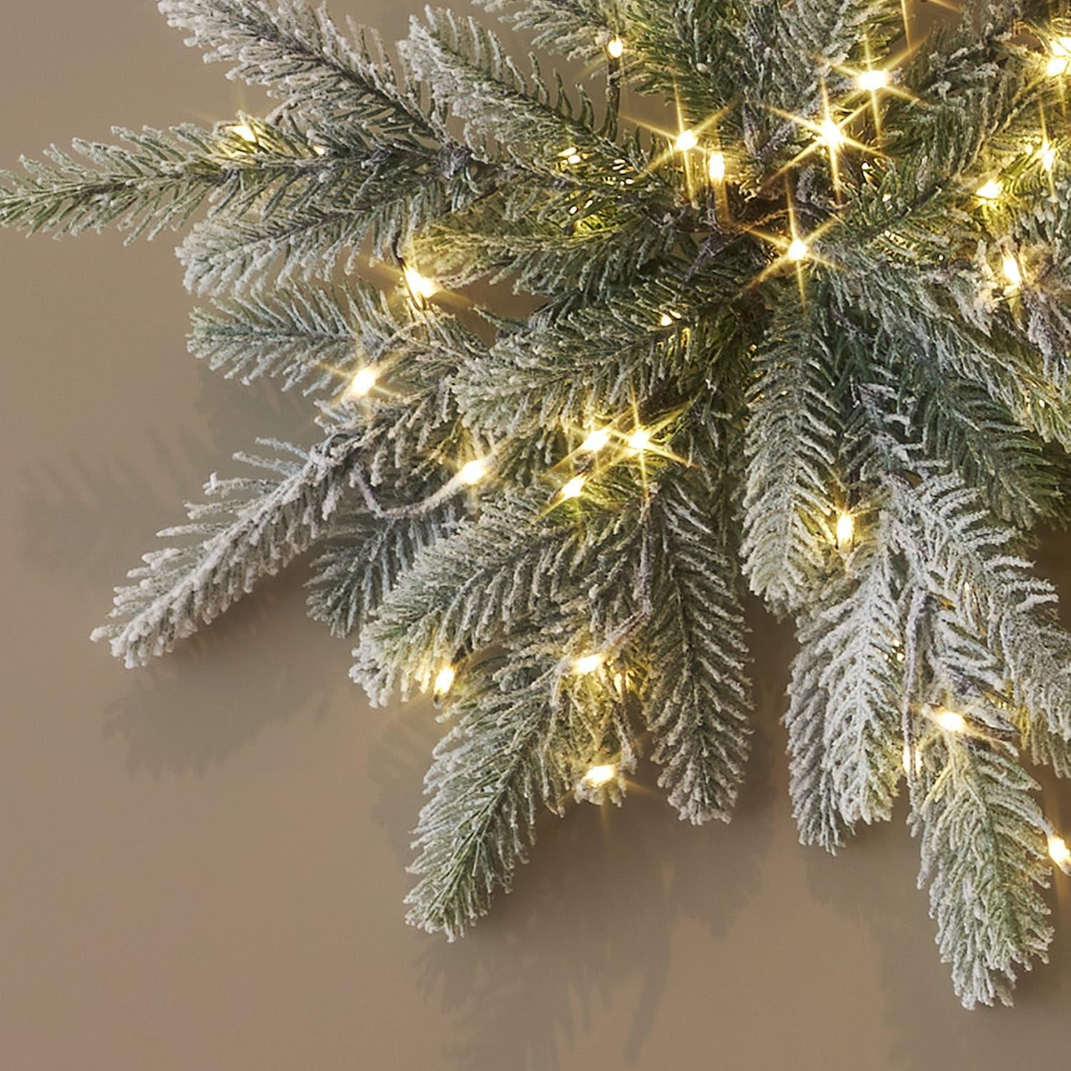 QIHE-Snow Dusted Pine Snowflake Lights with Timer Battery Operated and ...