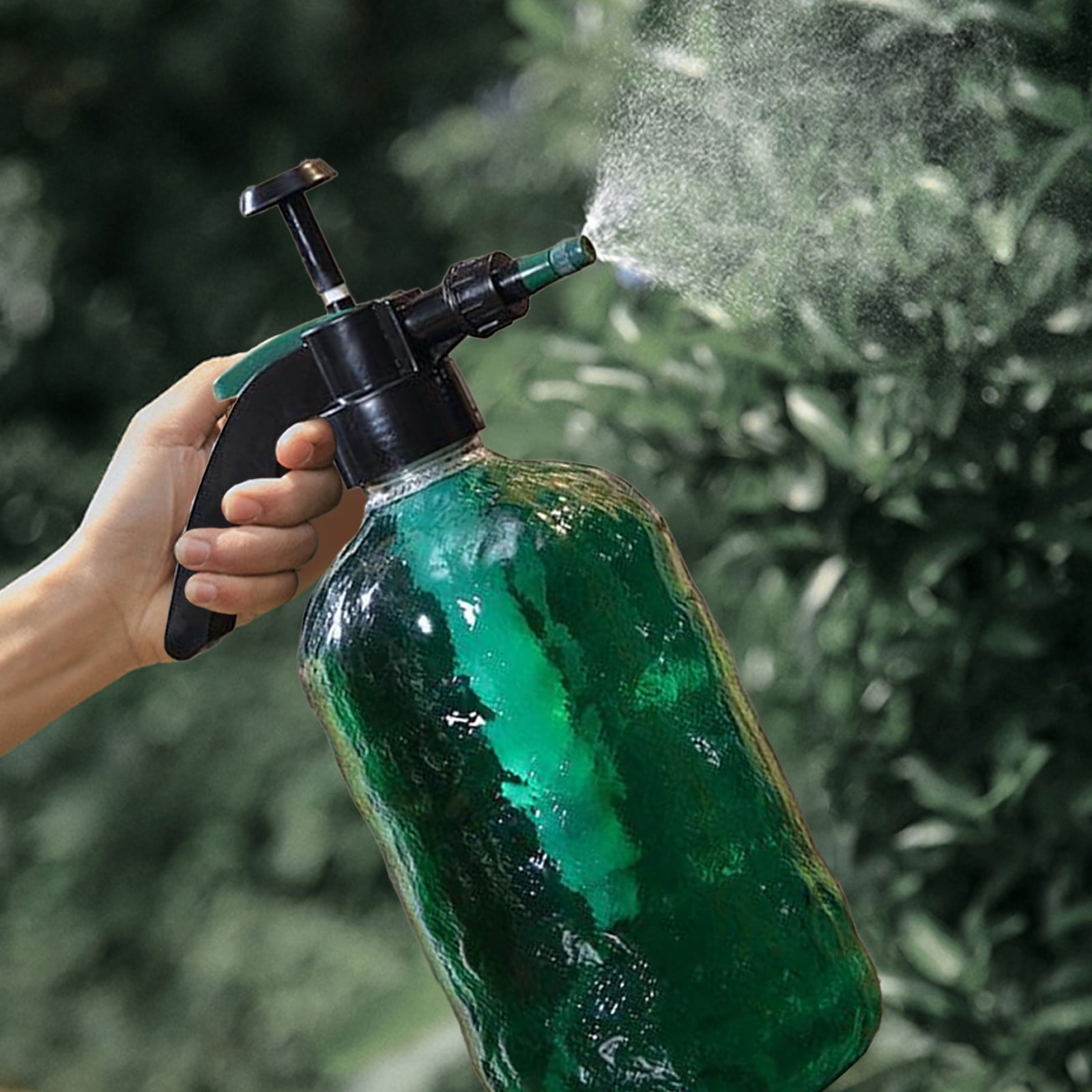 Qaailabf Multi-Purpose Pressure Spray Bottle, 2L Capacity, Adjustable ...