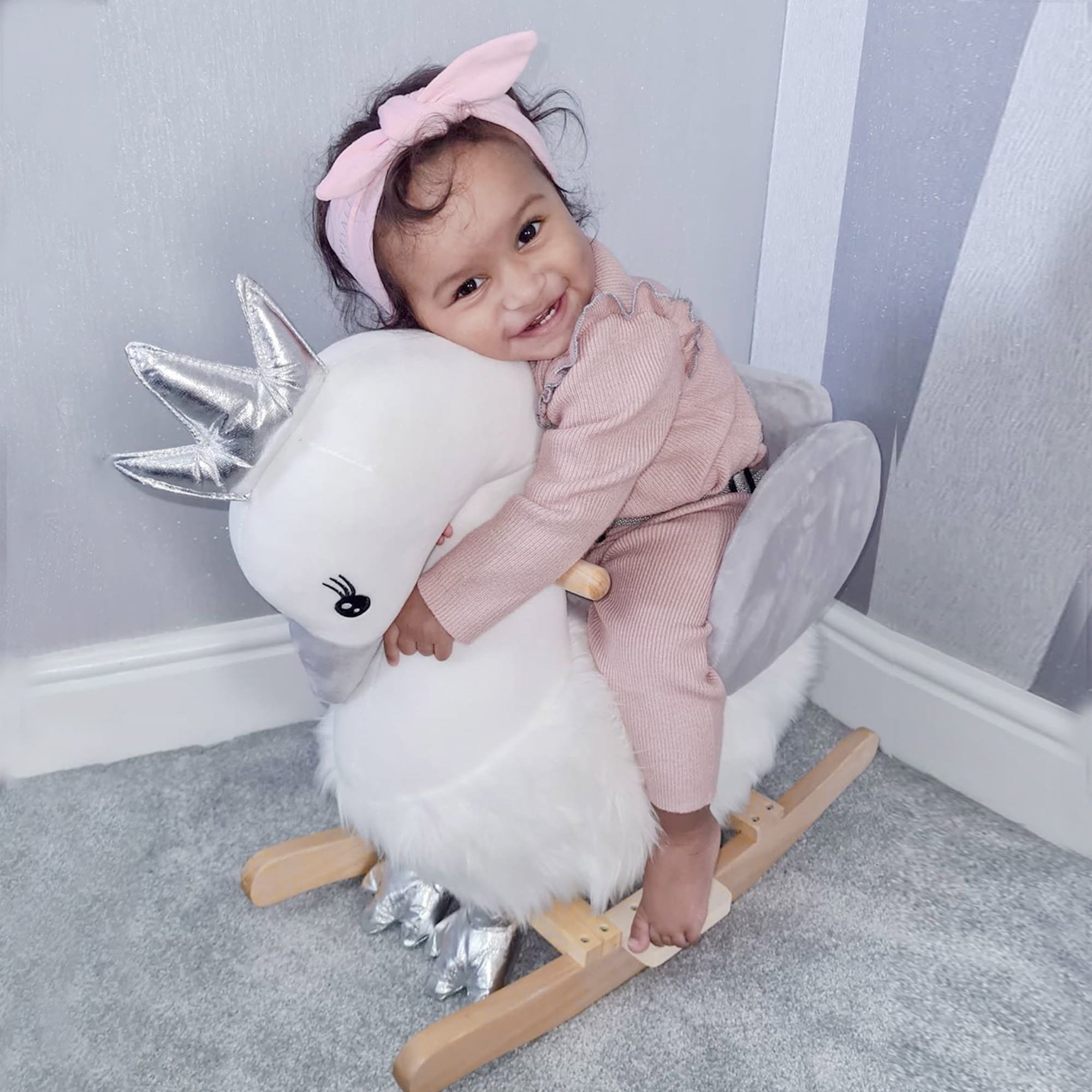 Qaba Rocking Horse, Kids Ride on Horse Swan Rocker with Sound, Plush ...