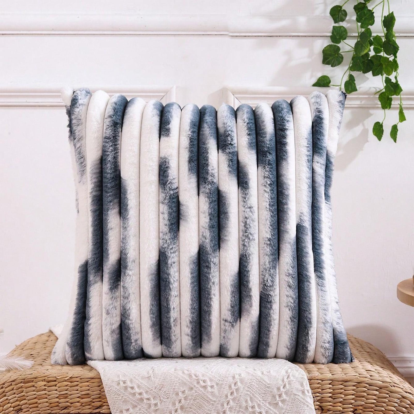 Qiweii 19.69-Inch Decorative Pillow Cover Wrinkle-Resistant Cushion ...