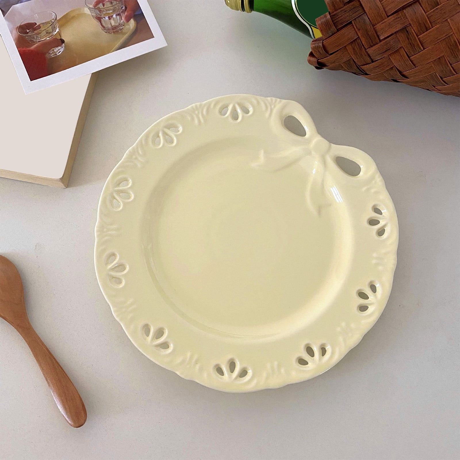 Qocolhg Embossed Dinner Plate Aesthetic Ceramic Plate for Desserts and ...