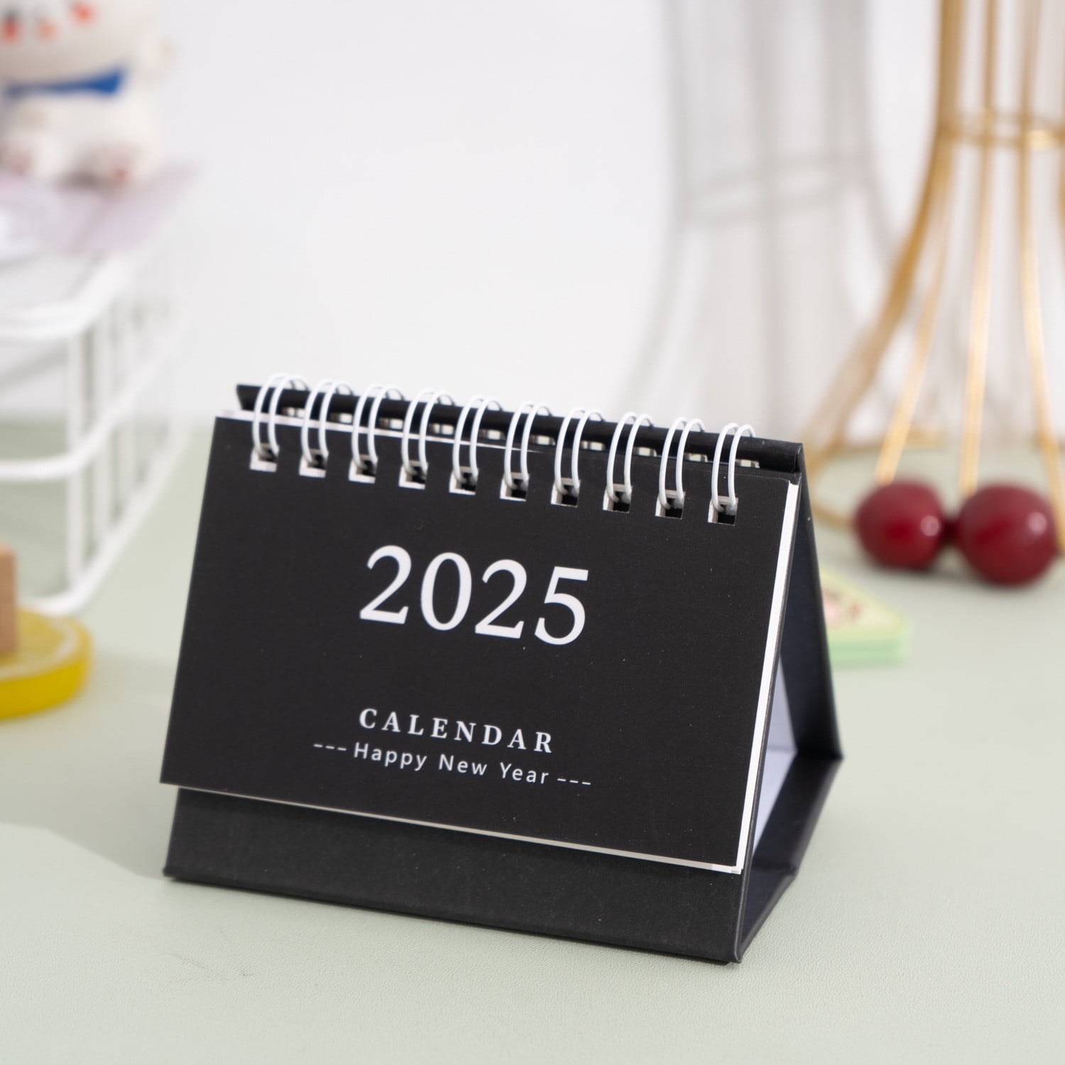 Qocolhg Mini Desk Stand Calendar 2025, Jan.2025 to Dec. 2025 Small 12 ...