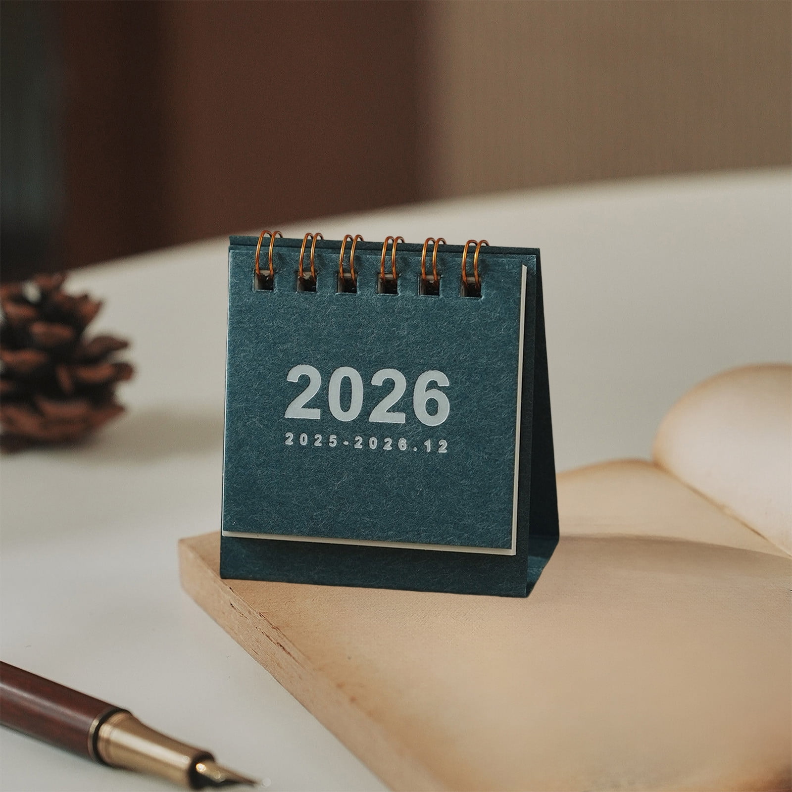 Qonioi 2026 Vintage Mini Desk Calendar, Small Coil Planner for Desktop ...