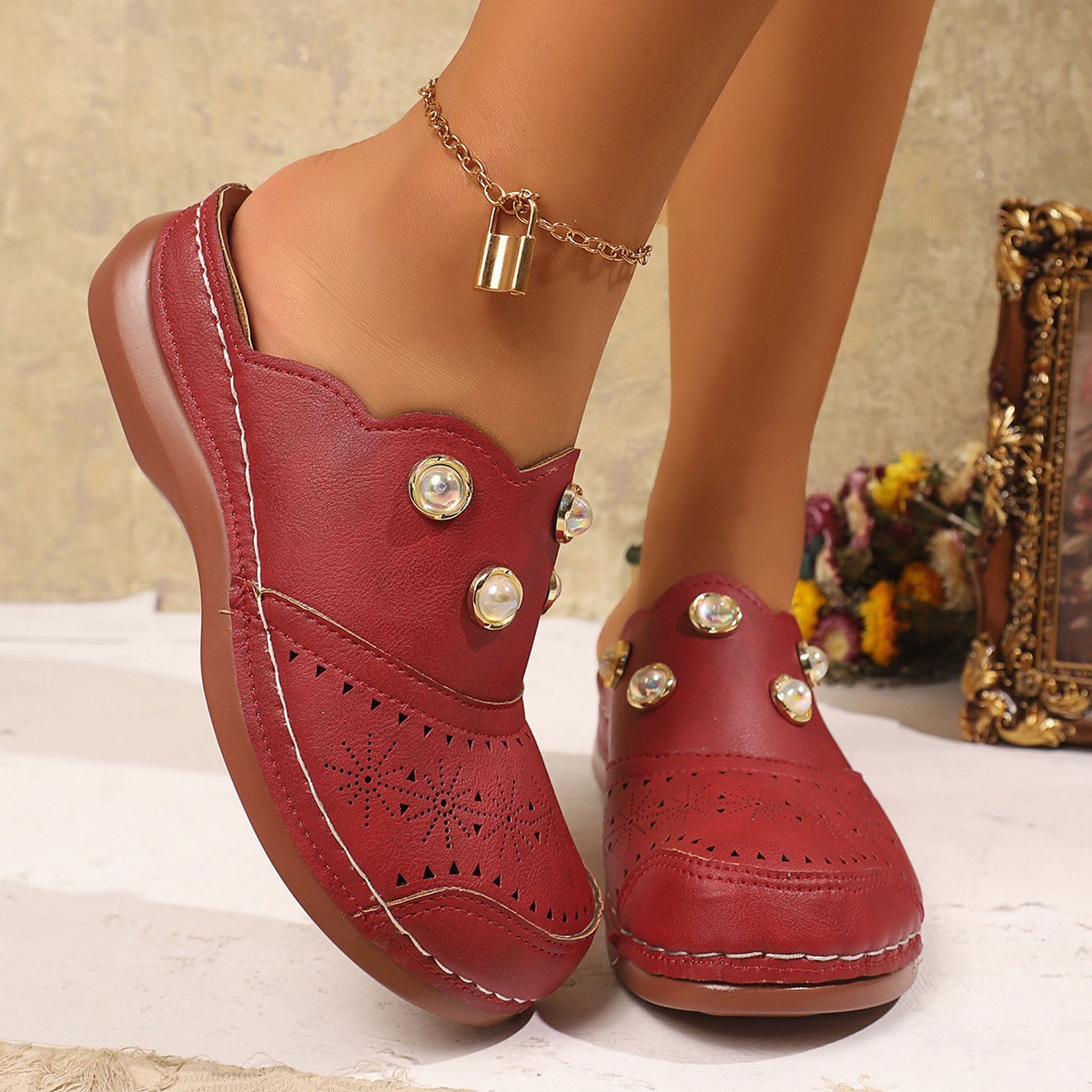 Quaouag Women Arch Support Slides Closed Toe Cute Mules Women Slip On ...