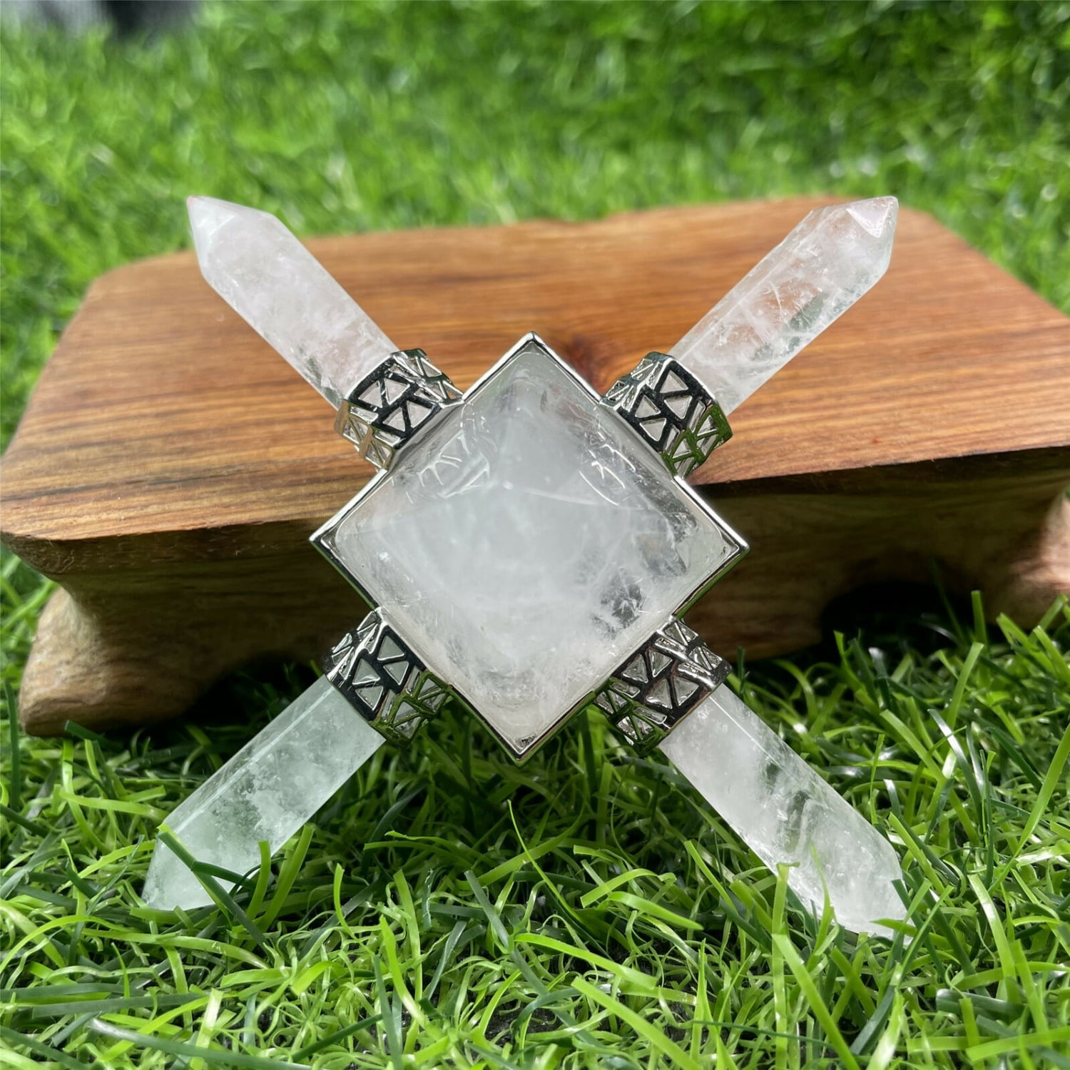 Quartz Transparent Crystal Pyramid Energy Generator Point Reiki Healing ...