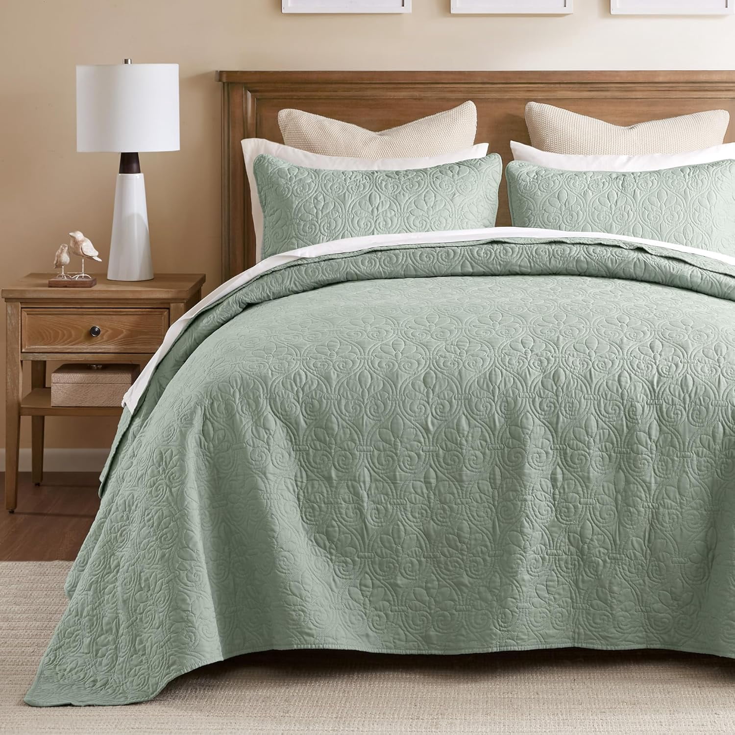 Quebec Reversible Quilt Set Damask Design, Double Sided Stitching All ...