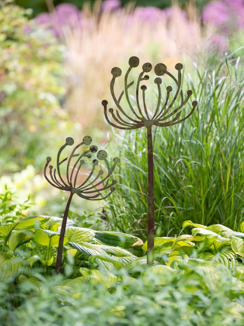 Queen Annefts Lace Garden Stake Set of 2 - Walmart.com