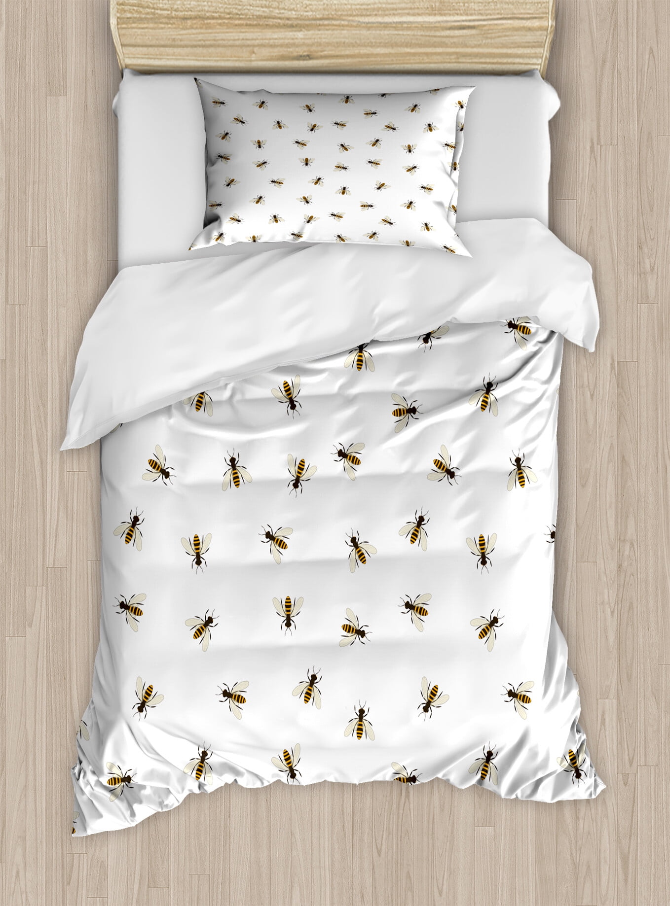 Queen Bee Duvet Cover Set, Hand Drawn Flying Insects on a Plain ...
