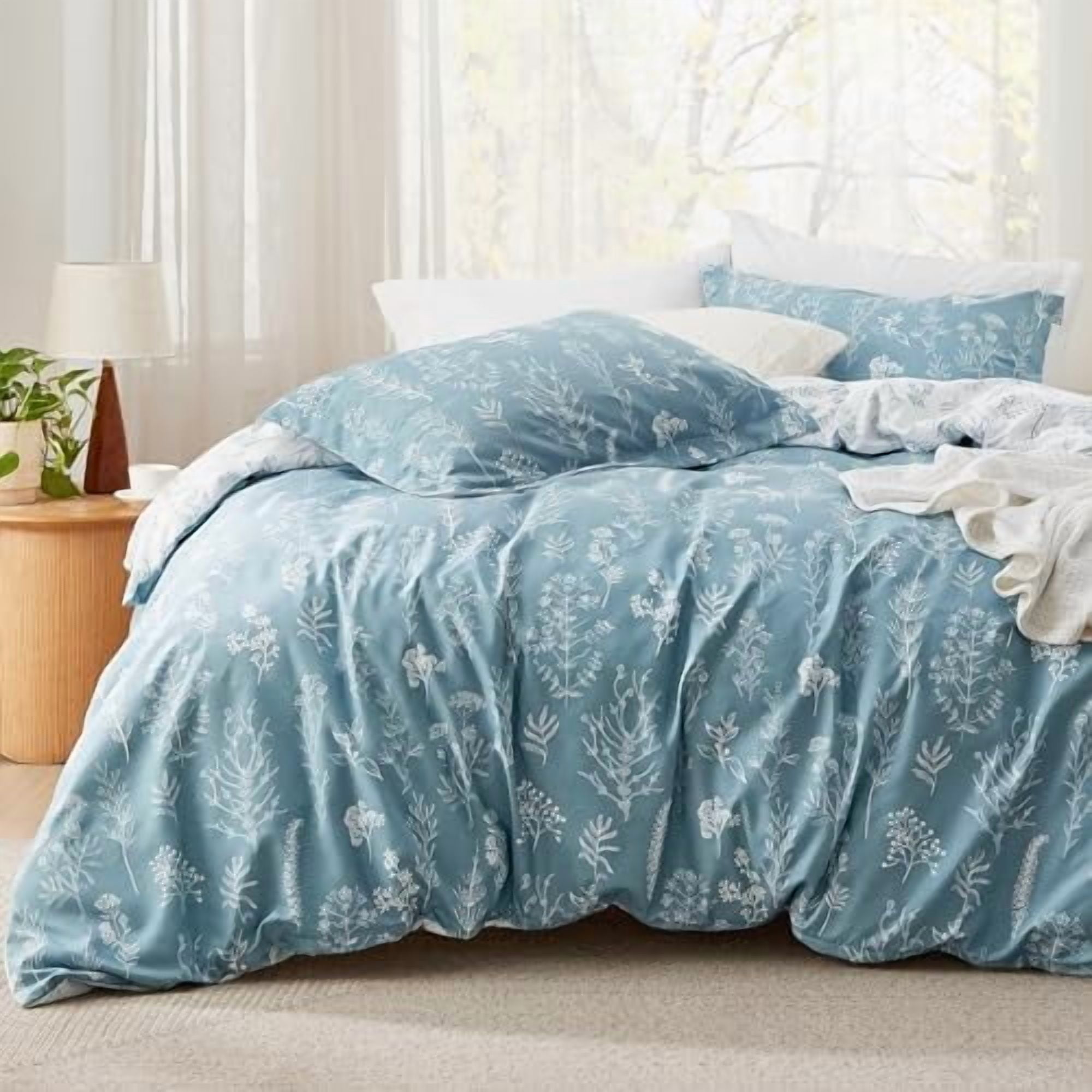 Queen Comforter Set - Mineral Blue Bed Set, 3 Pieces Cute Floral ...
