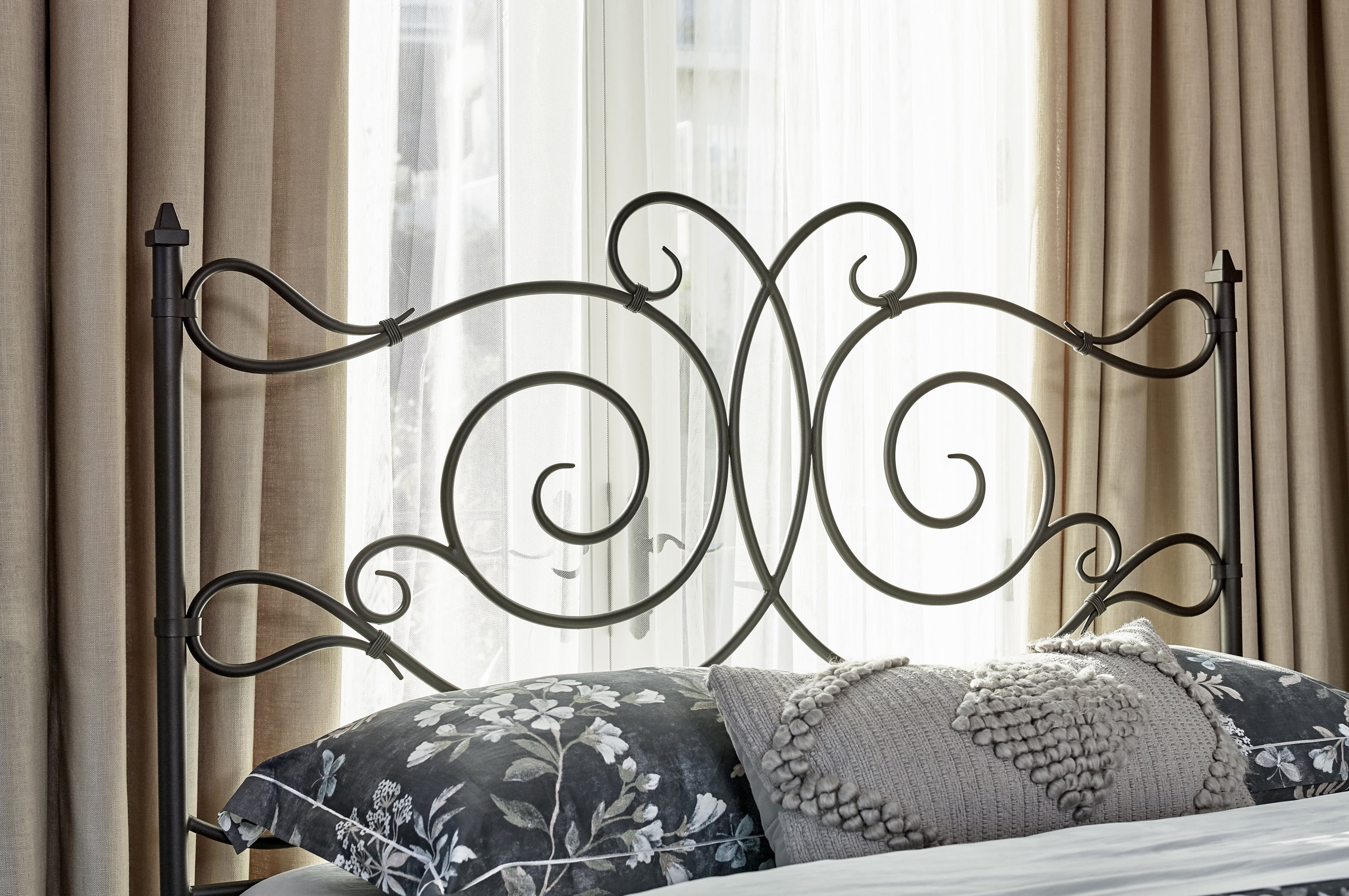 Queen/Full Scrolled Headboard Dark Bronze - Walmart.com