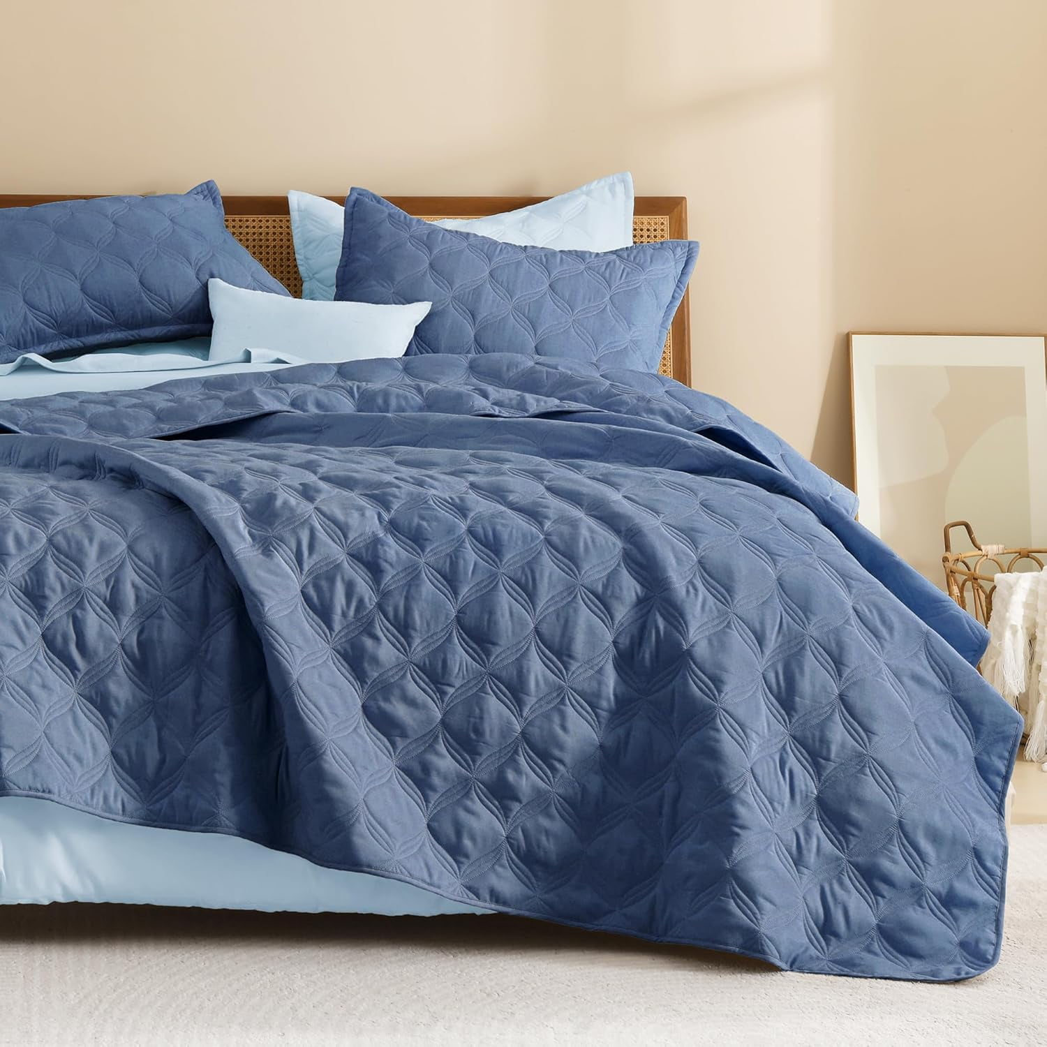 Queen Quilt Bedding Set, Ocean Blue Summer Lightweight Soft Comforter ...