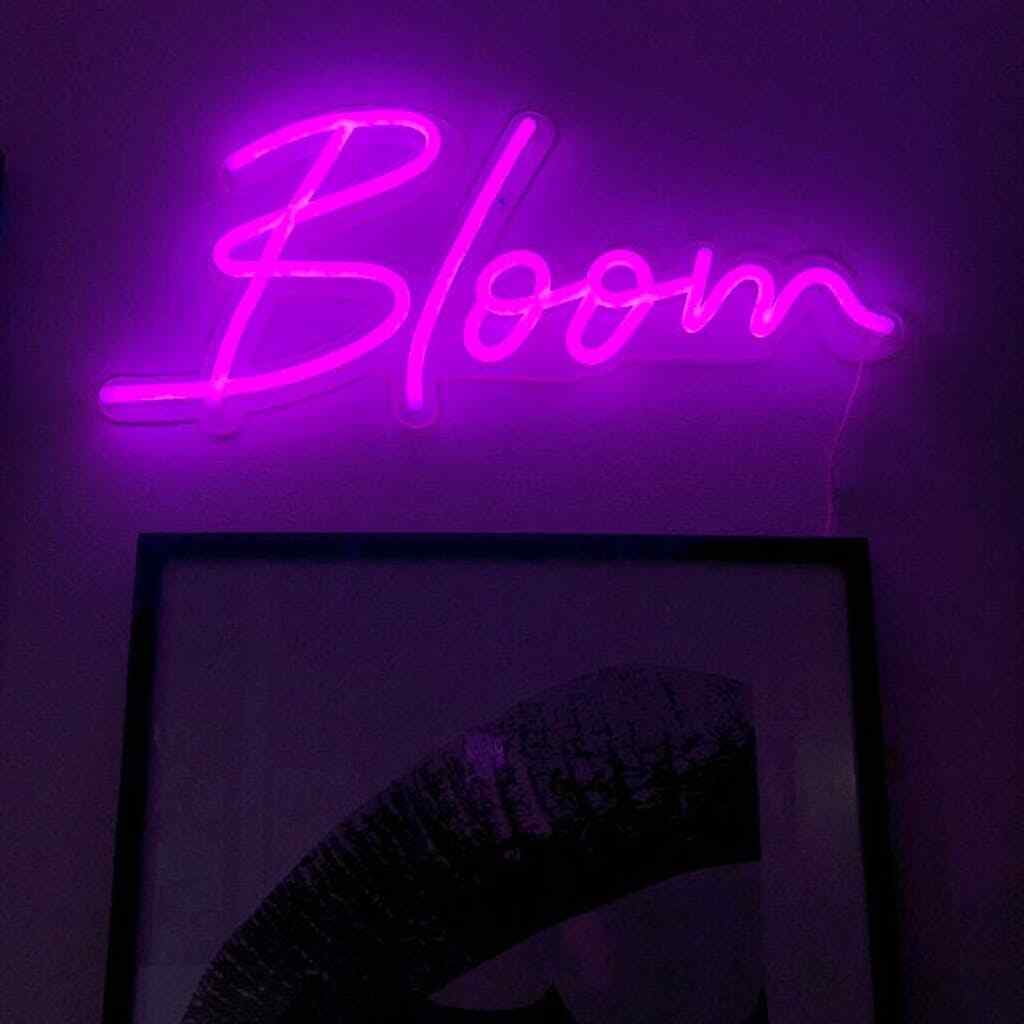 Queen Sense 14"x6" Bloom LED Sign Light Wall Decor Party Night Lights ...