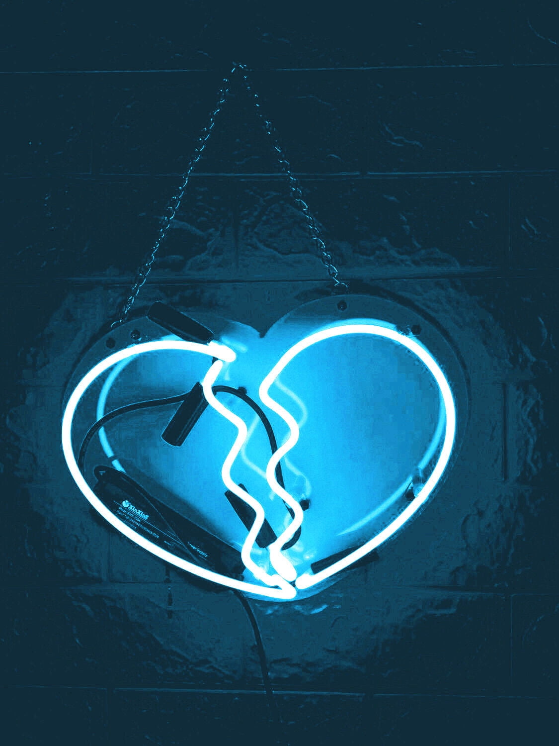 Queen Sense 17" Broken Heart Neon Sign Acrylic Man Cave Wall Decor Pub ...