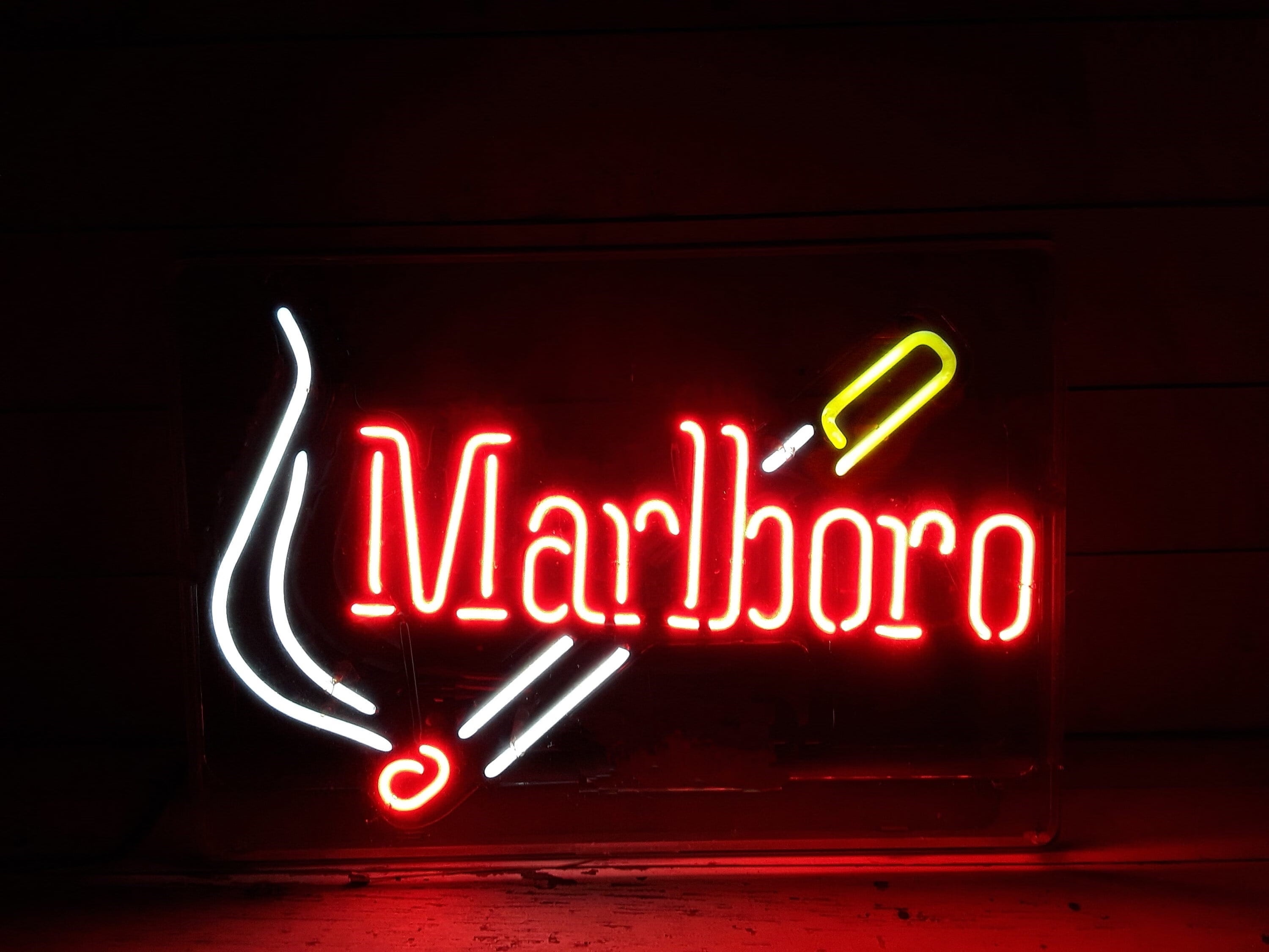Queen Sense 20"x16" Marlboros Cigarettes And Match Smoke Neon Sign Man ...